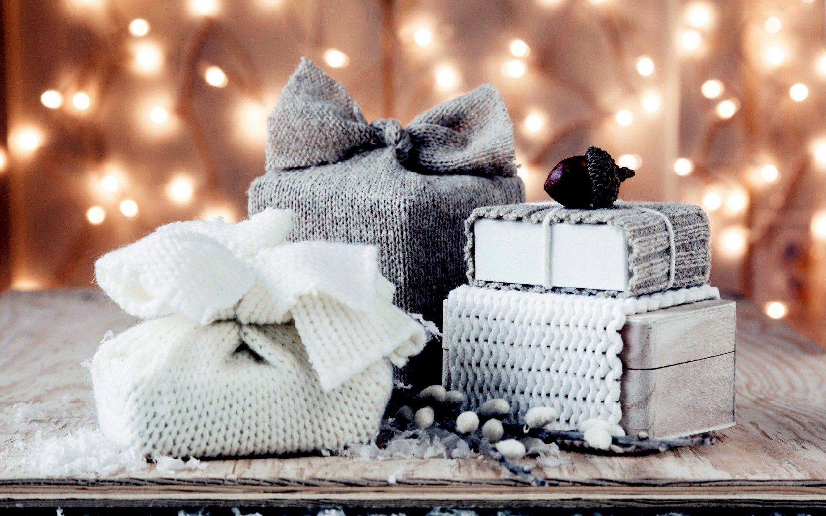Elegant Still Life: HD Photography of Cozy Wrapped Gifts | 1680x1050 ...