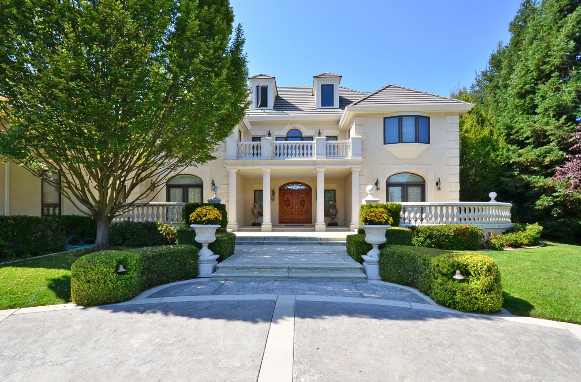 Stunning Man-Made House - HD Wallpaper | 2412x1586 | Wallpaper Abyss