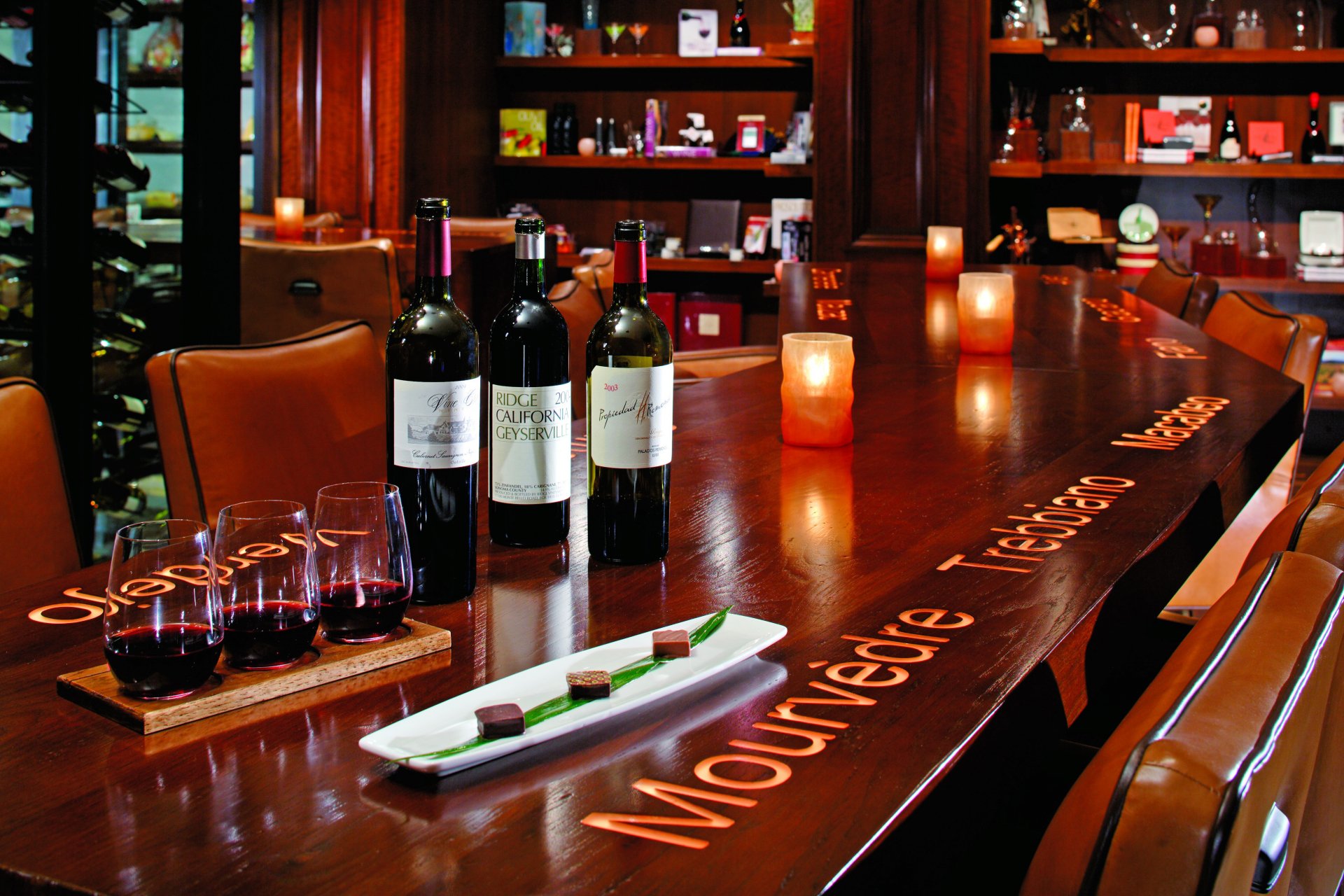 Download Man Made Bar HD Wallpaper