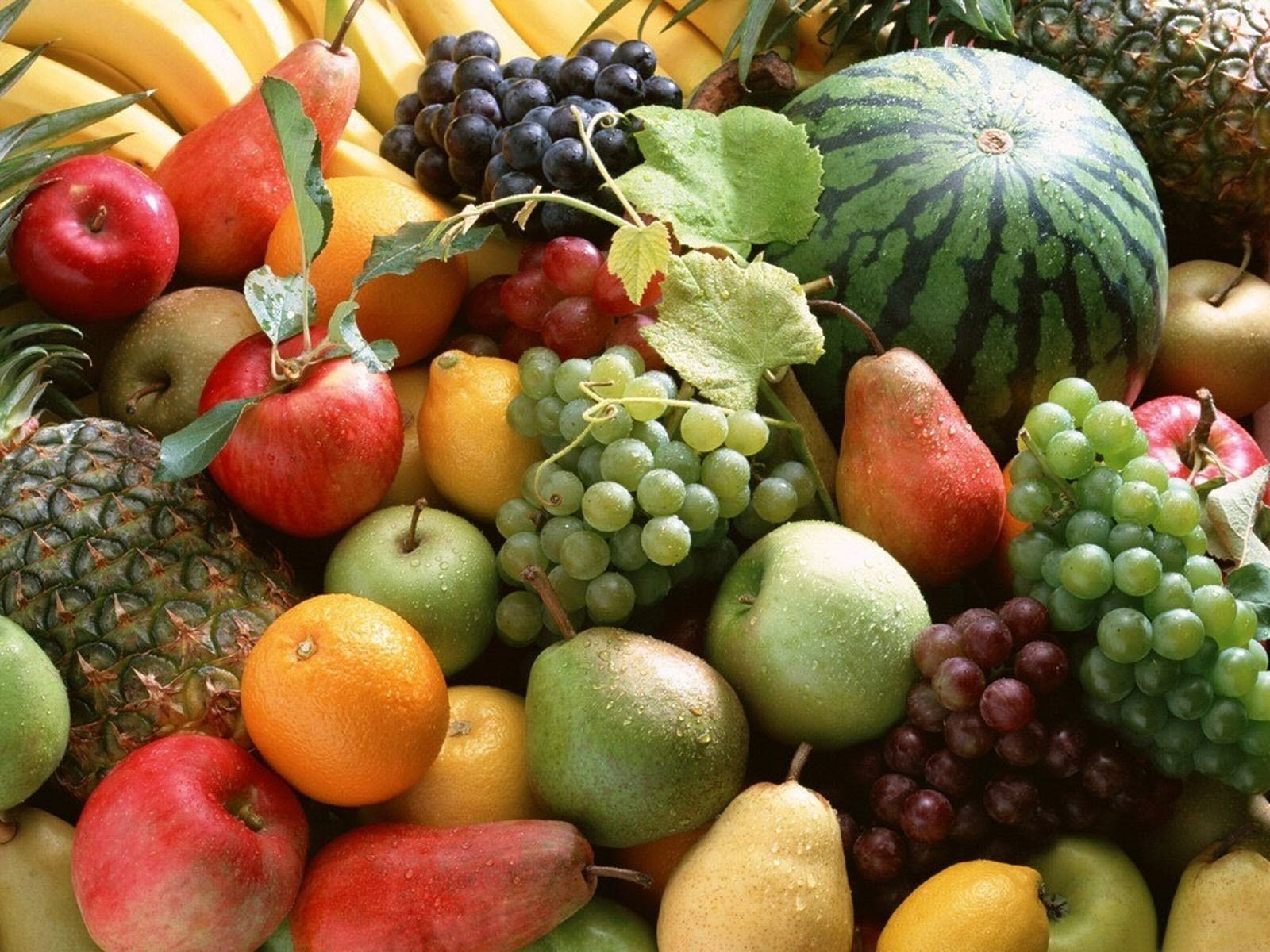 Vibrant Fruit Bounty — HD Wallpaper | 1600x1200 | Wallpaper Abyss