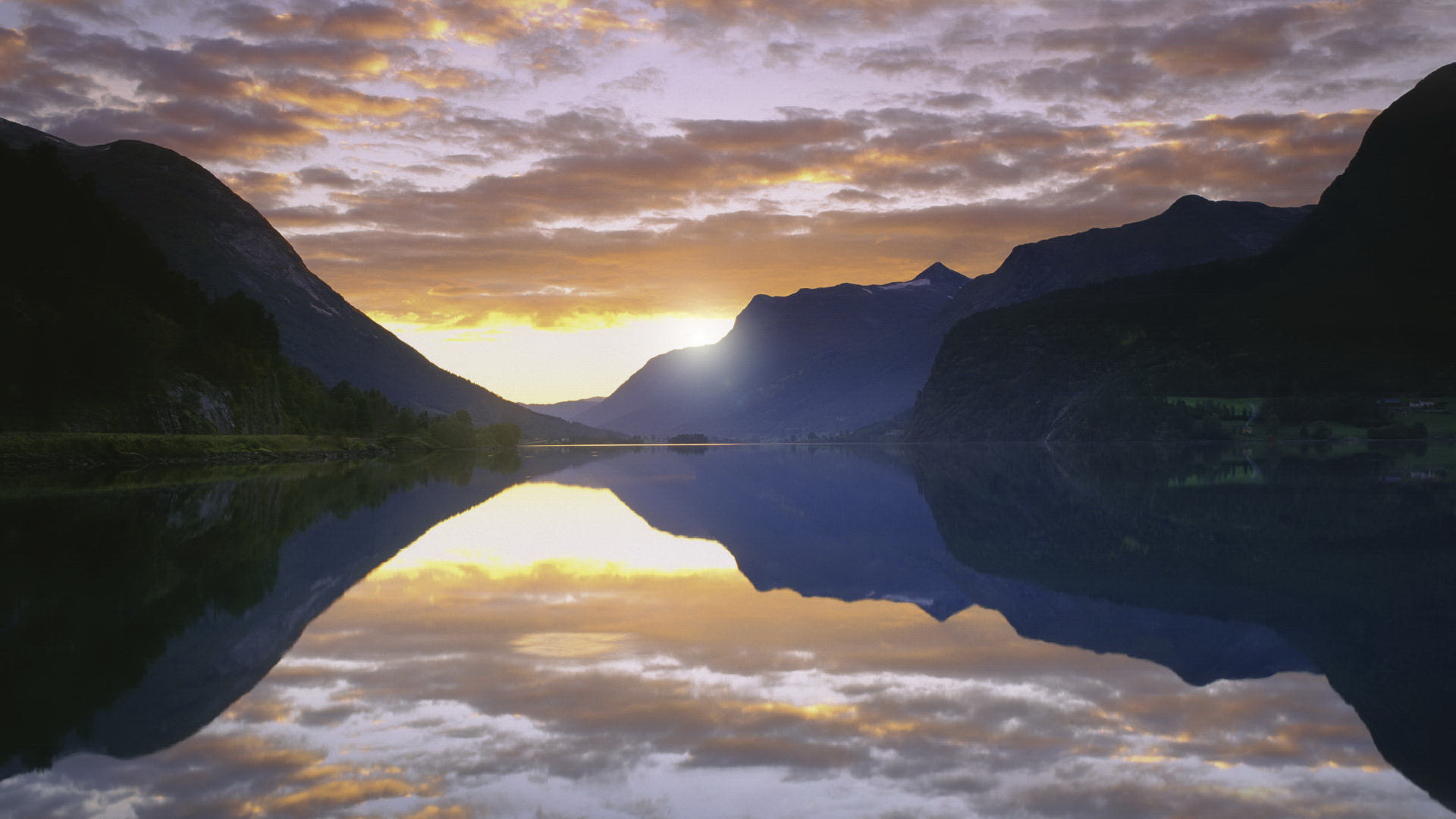 Download Nature Reflection HD Wallpaper