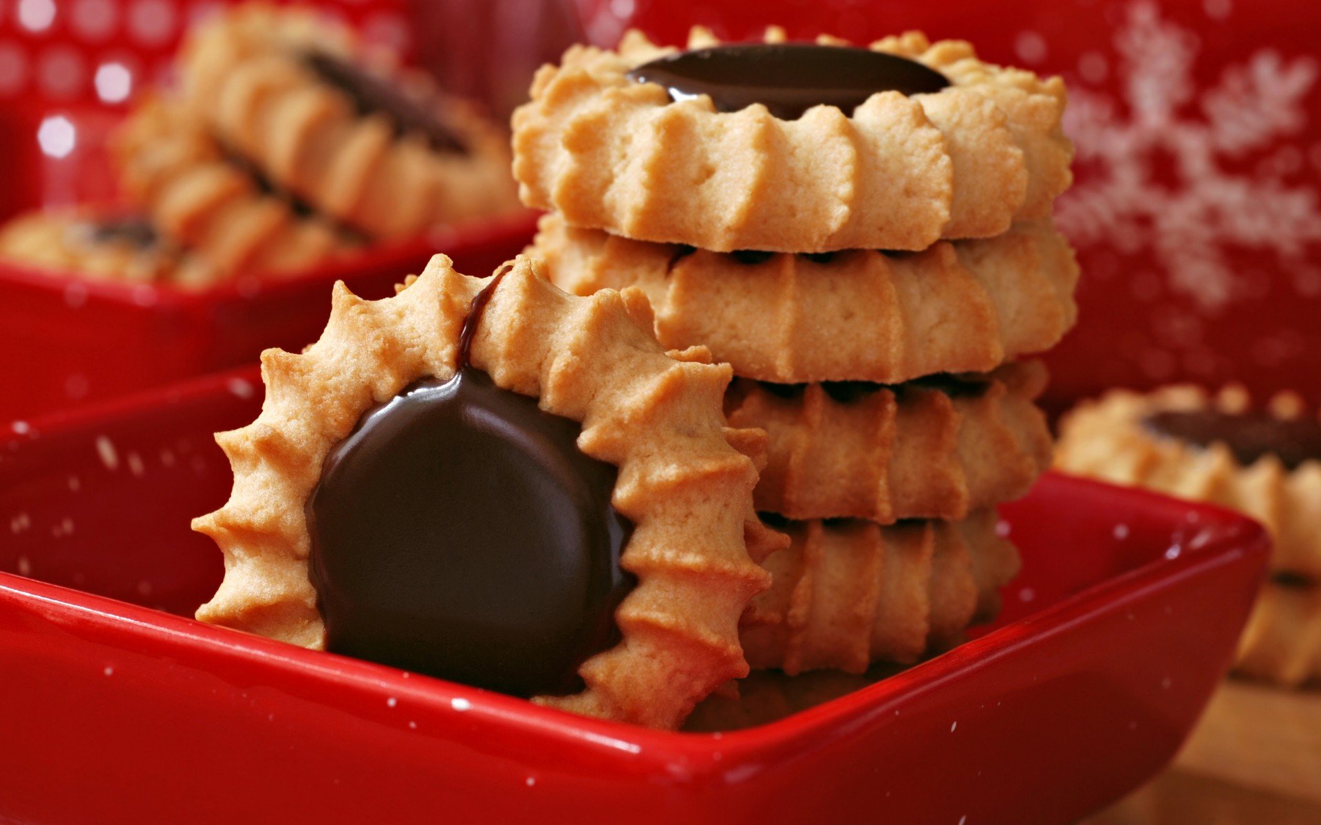 Delicious Cookie Delight - HD Wallpaper for Food Lovers