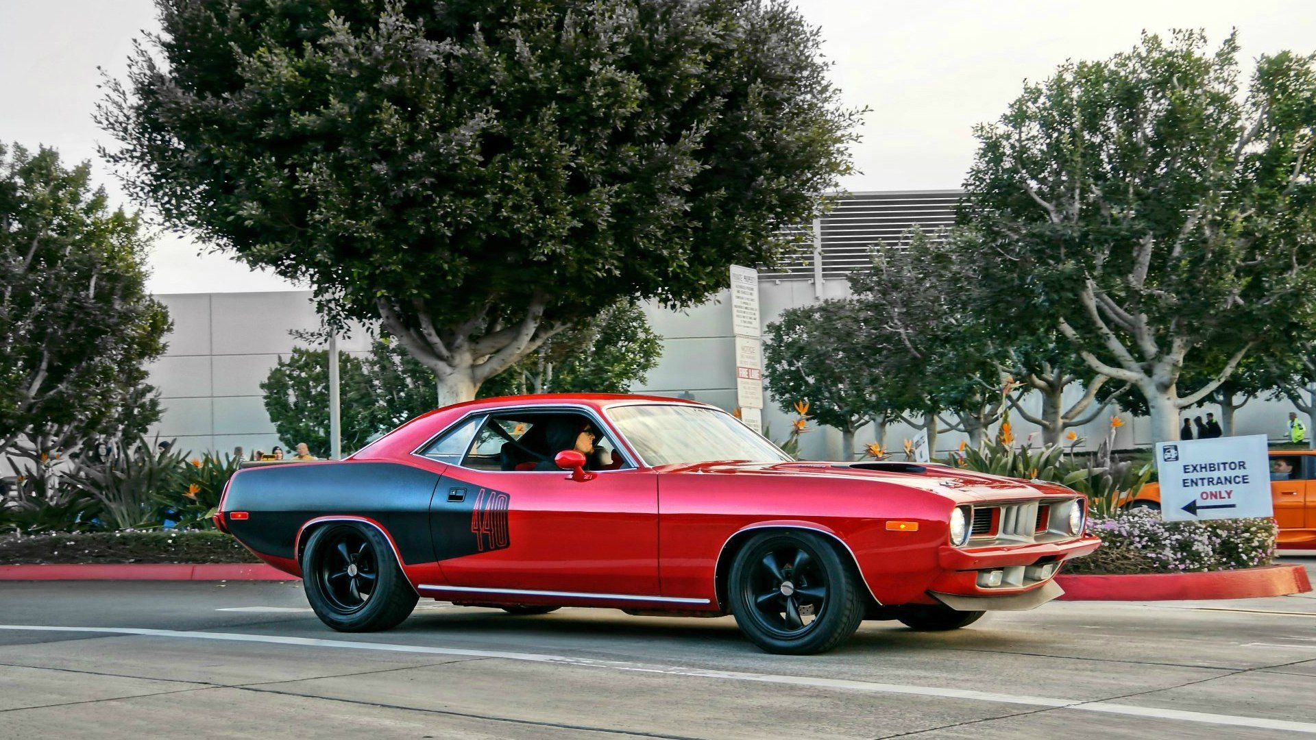 Download Vehicle Plymouth Barracuda HD Wallpaper