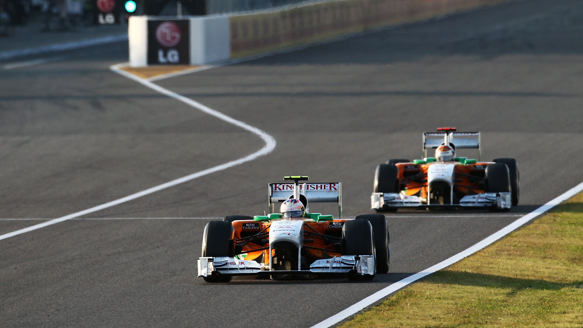 Download F1 Sports HD Wallpaper