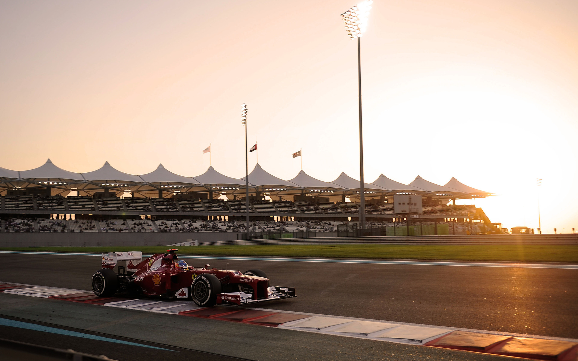 Download F1 Sports HD Wallpaper