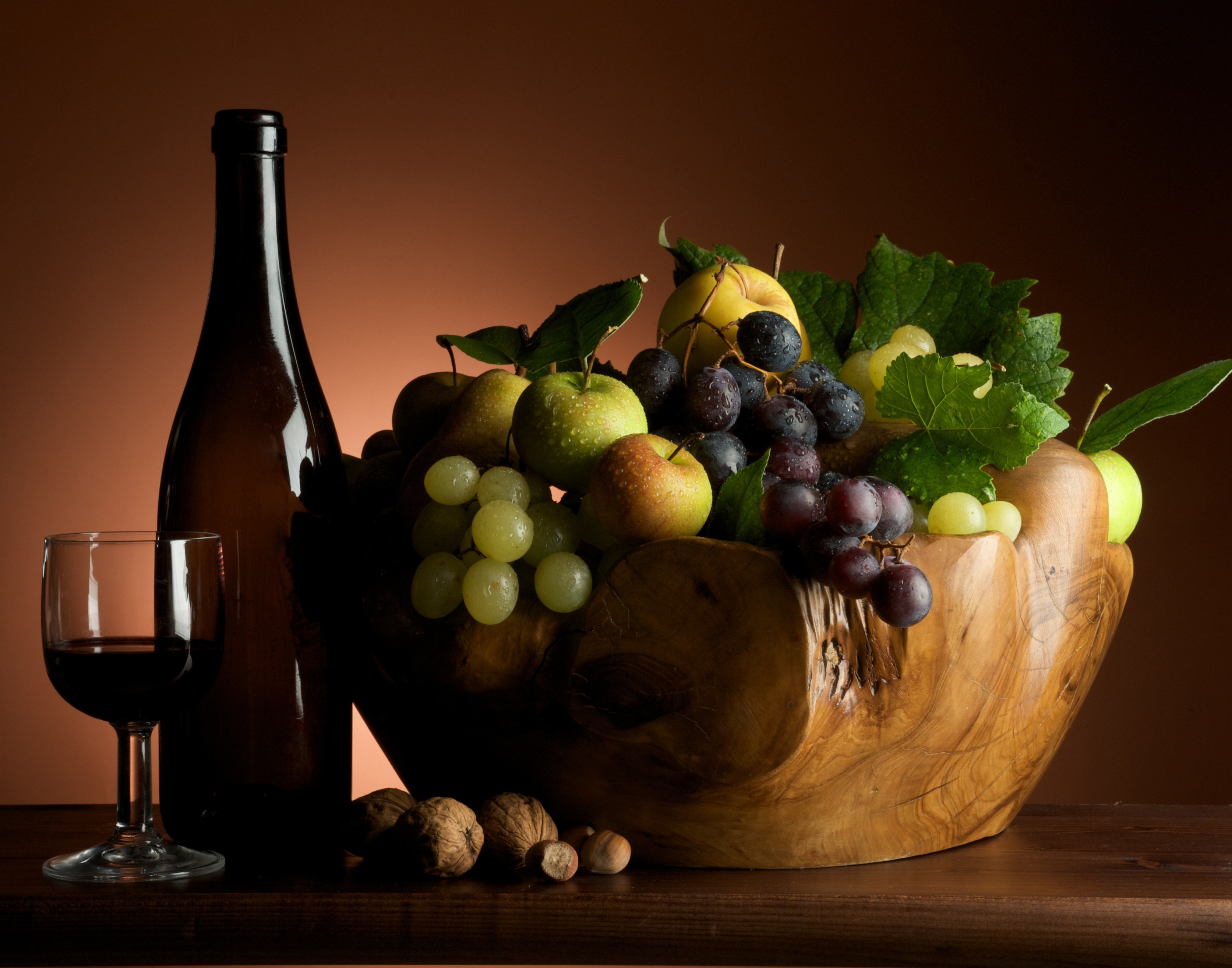 Elegant Wine & Fresh Harvest HD Wallpaper