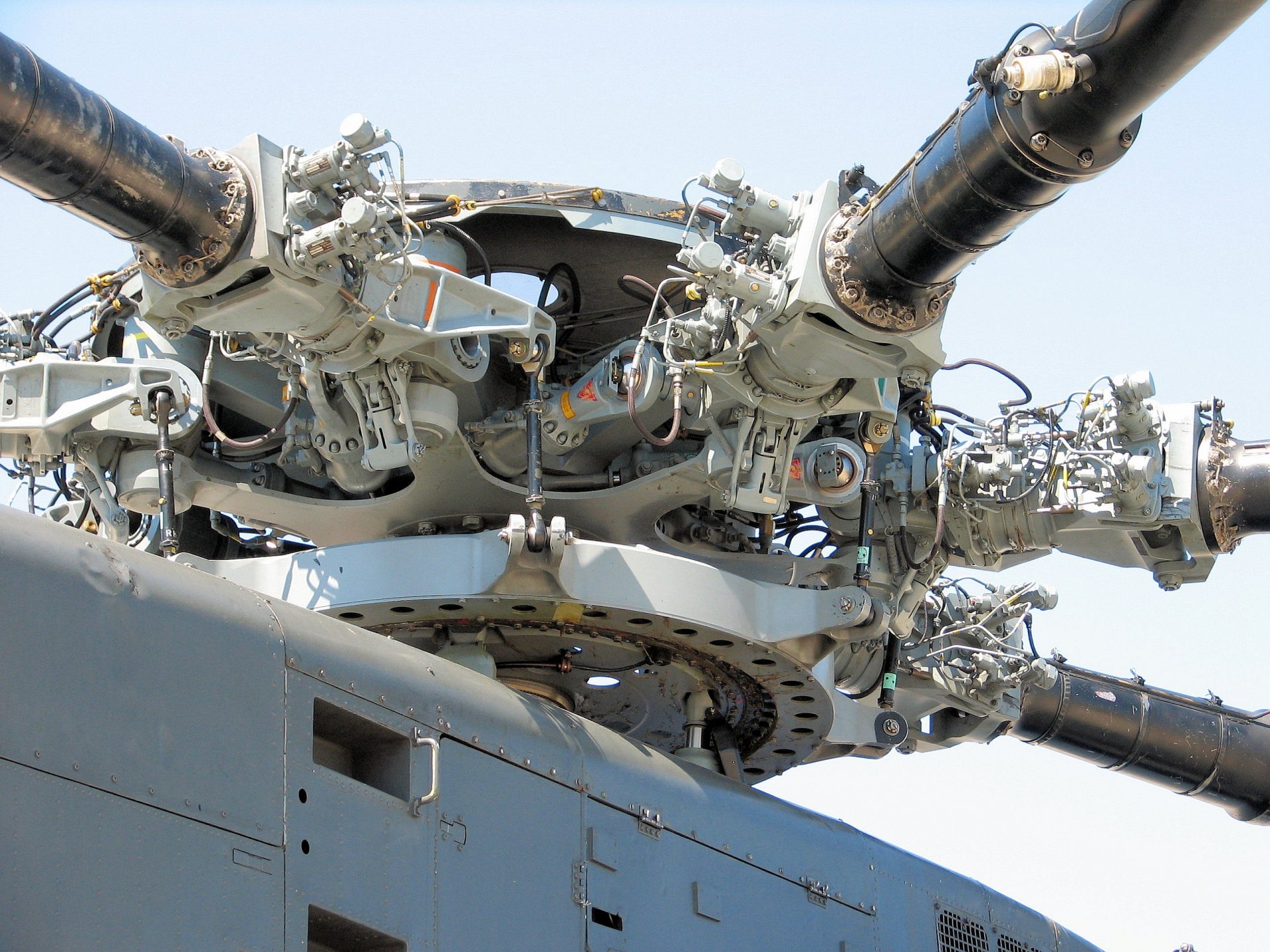 Download Military Sikorsky MH-53E Sea Dragon HD Wallpaper