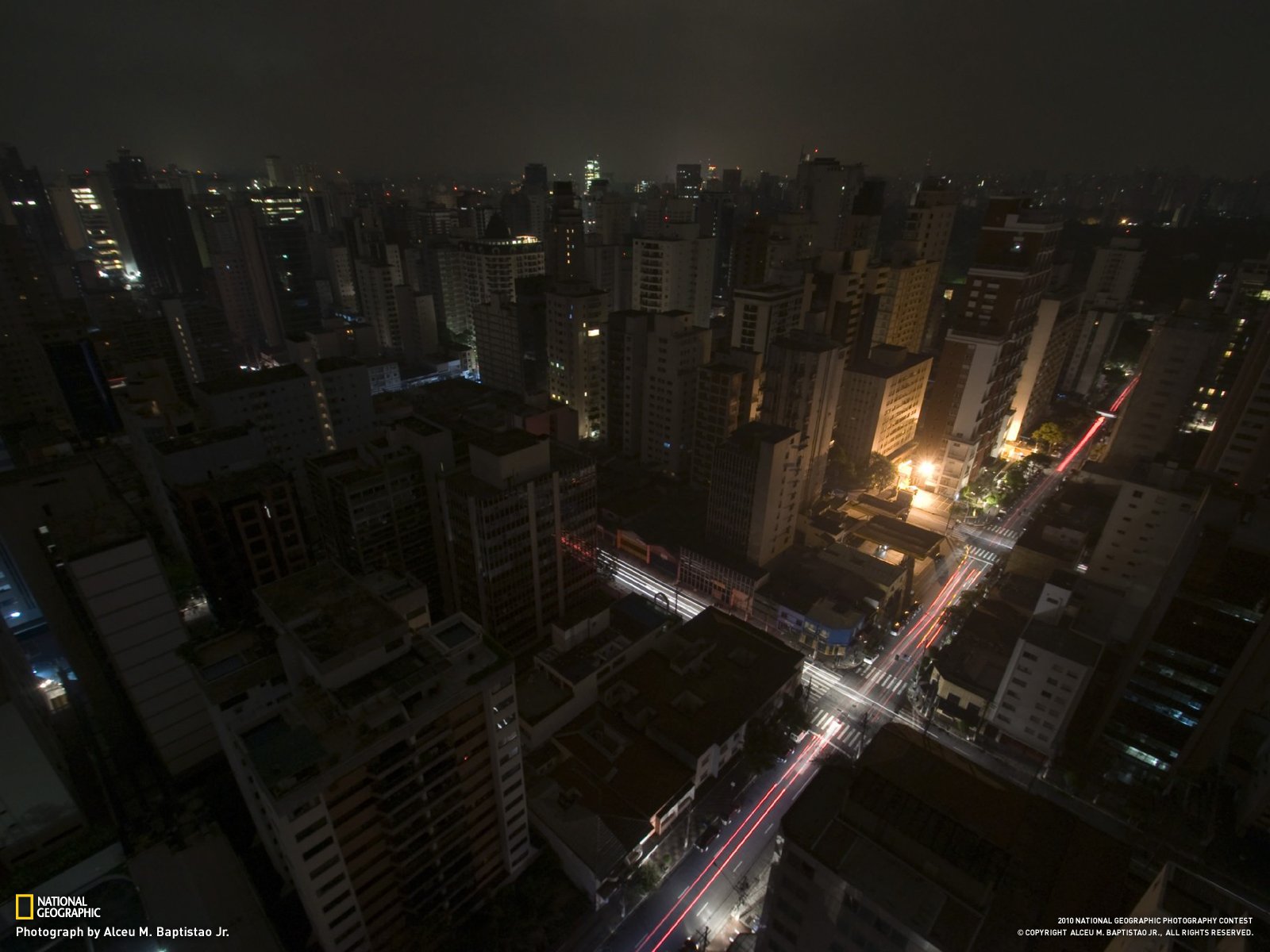 Nocturnal Cityscape — HD Wallpaper | 1600x1200 | Wallpaper Abyss