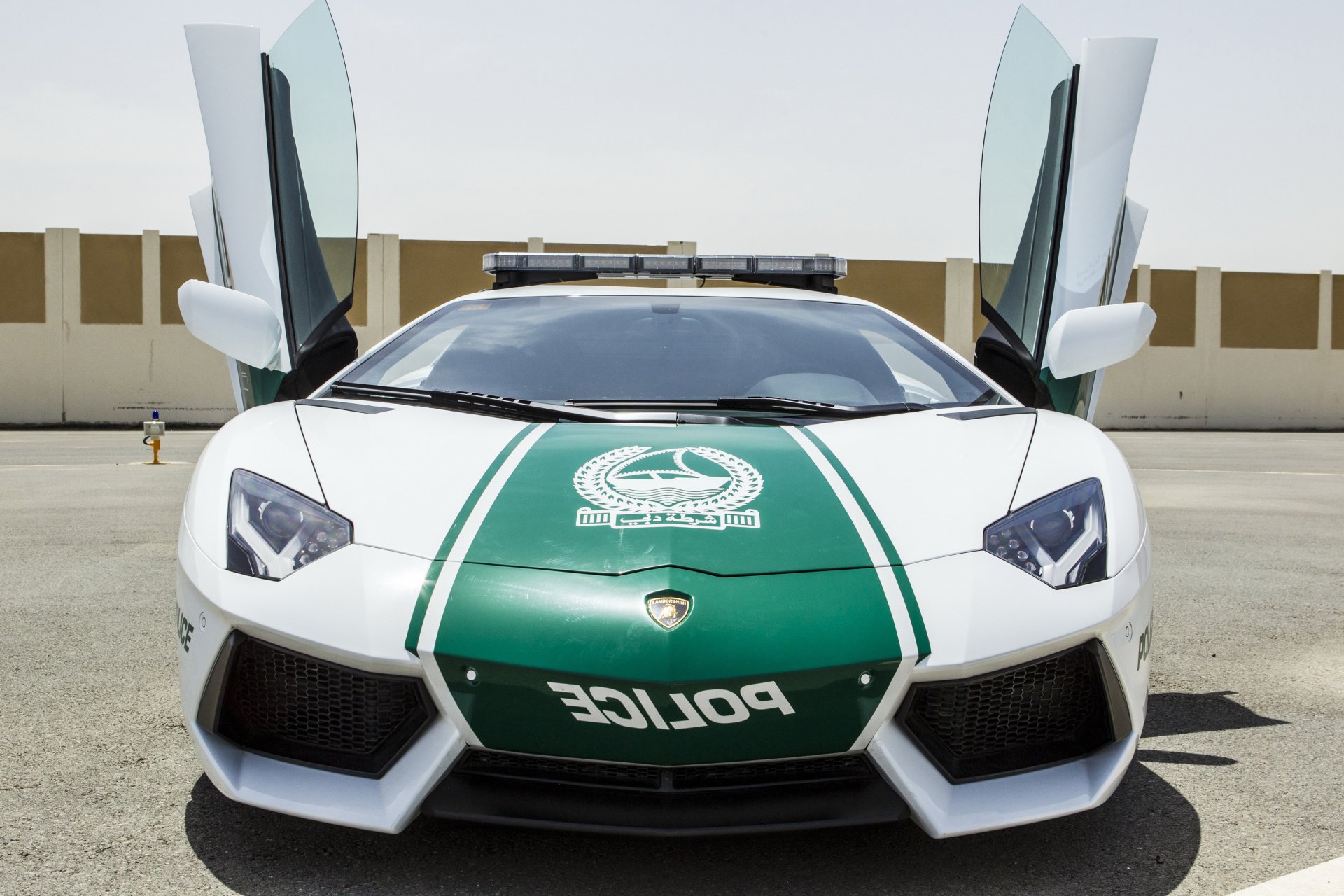 Download Police Lamborghini Vehicle Lamborghini Aventador HD Wallpaper