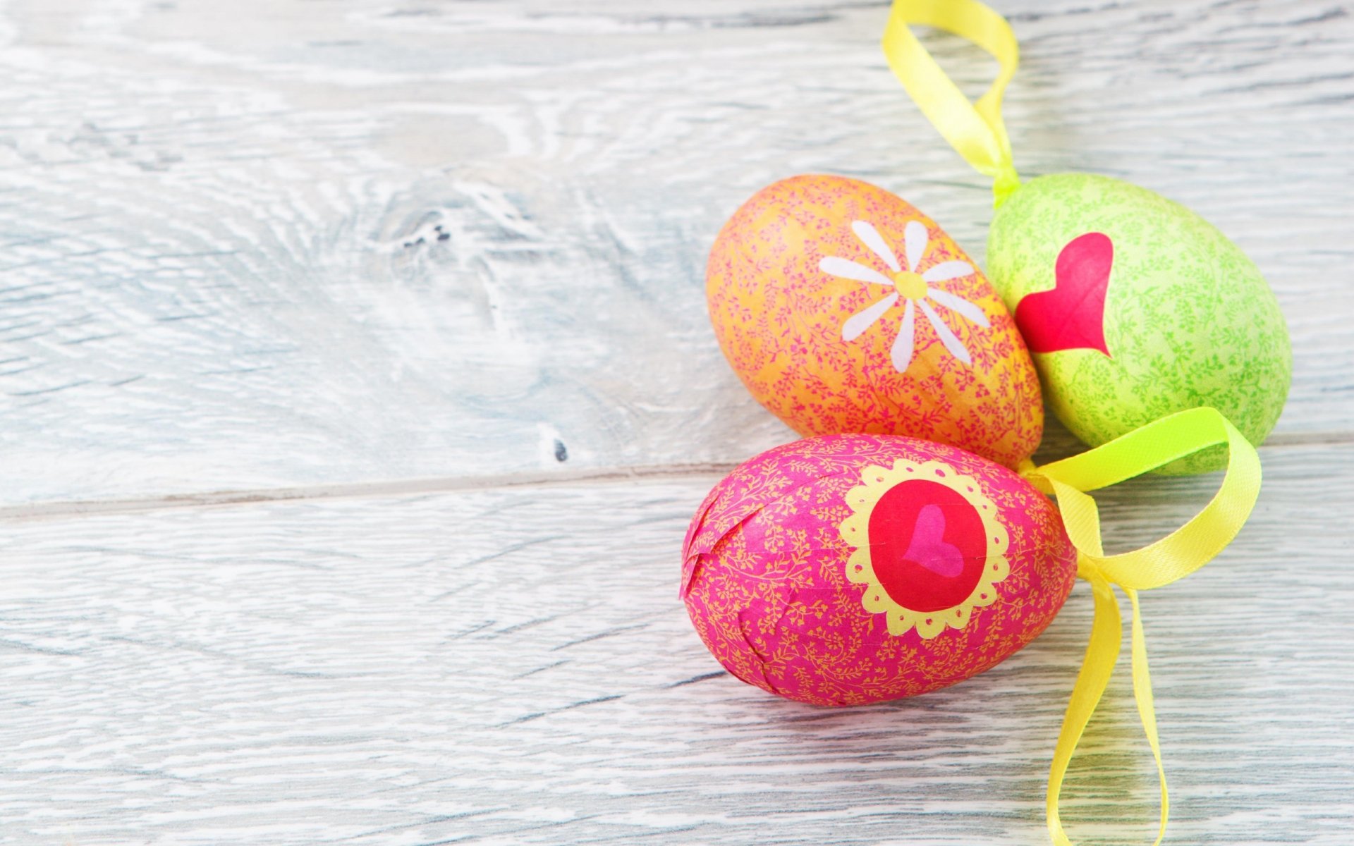 Easter Joy: Vibrant HD Wallpaper for Your Holiday Celebrations