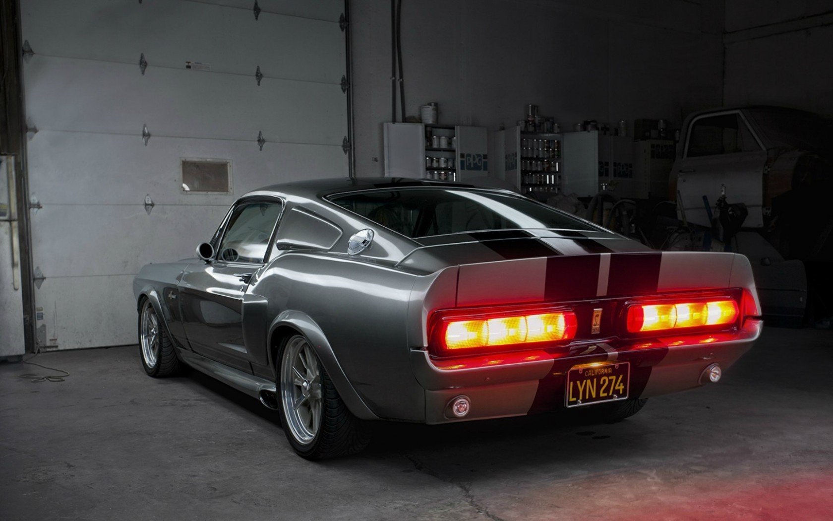 HD Ford Mustang Classic: Timeless Power and Style in Motion