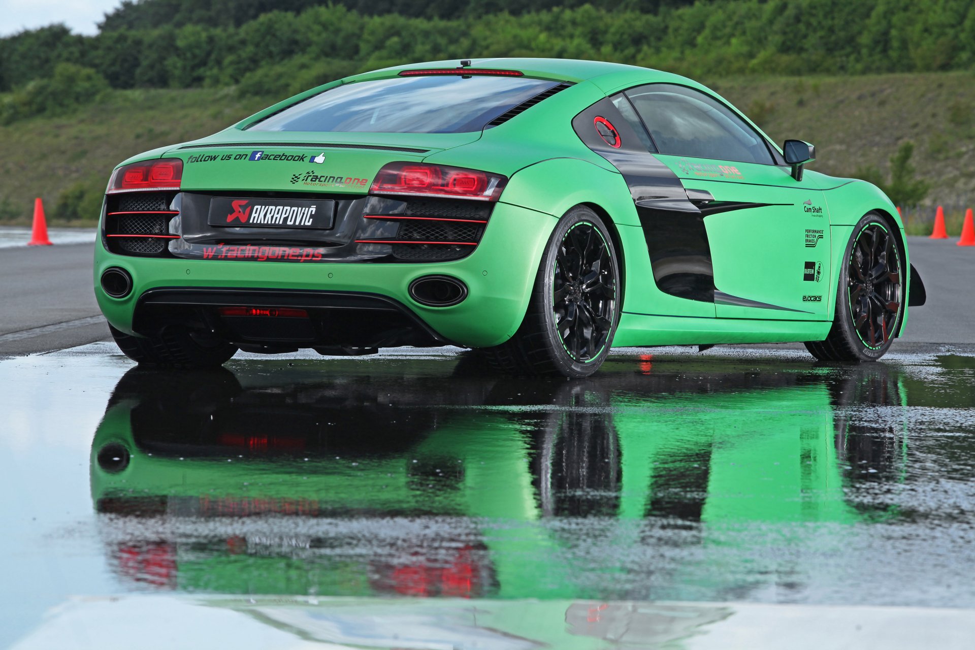 Download Vehicle Audi R8 HD Wallpaper
