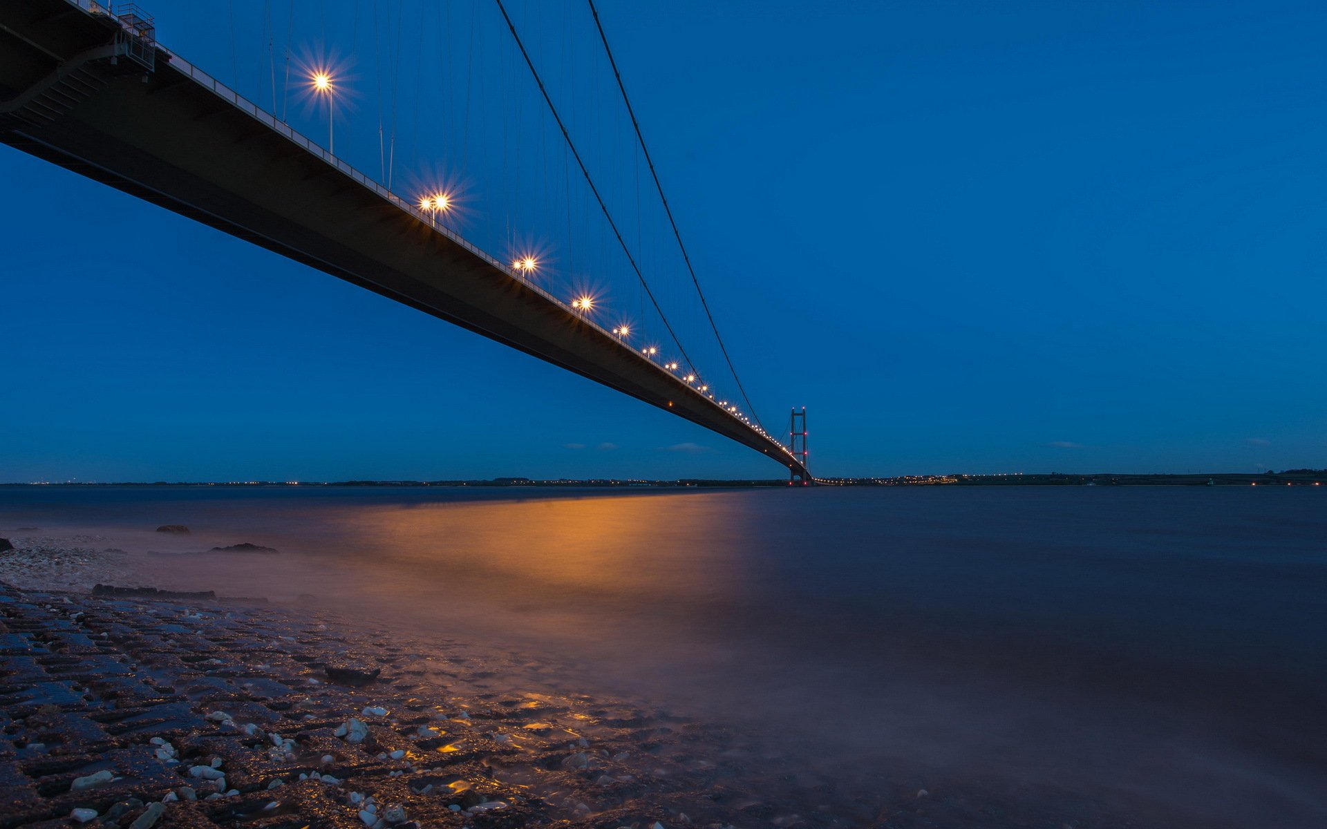 Majestic Man-Made Bridge — Stunning HD Wallpaper at Dusk | 1920x1200 ...
