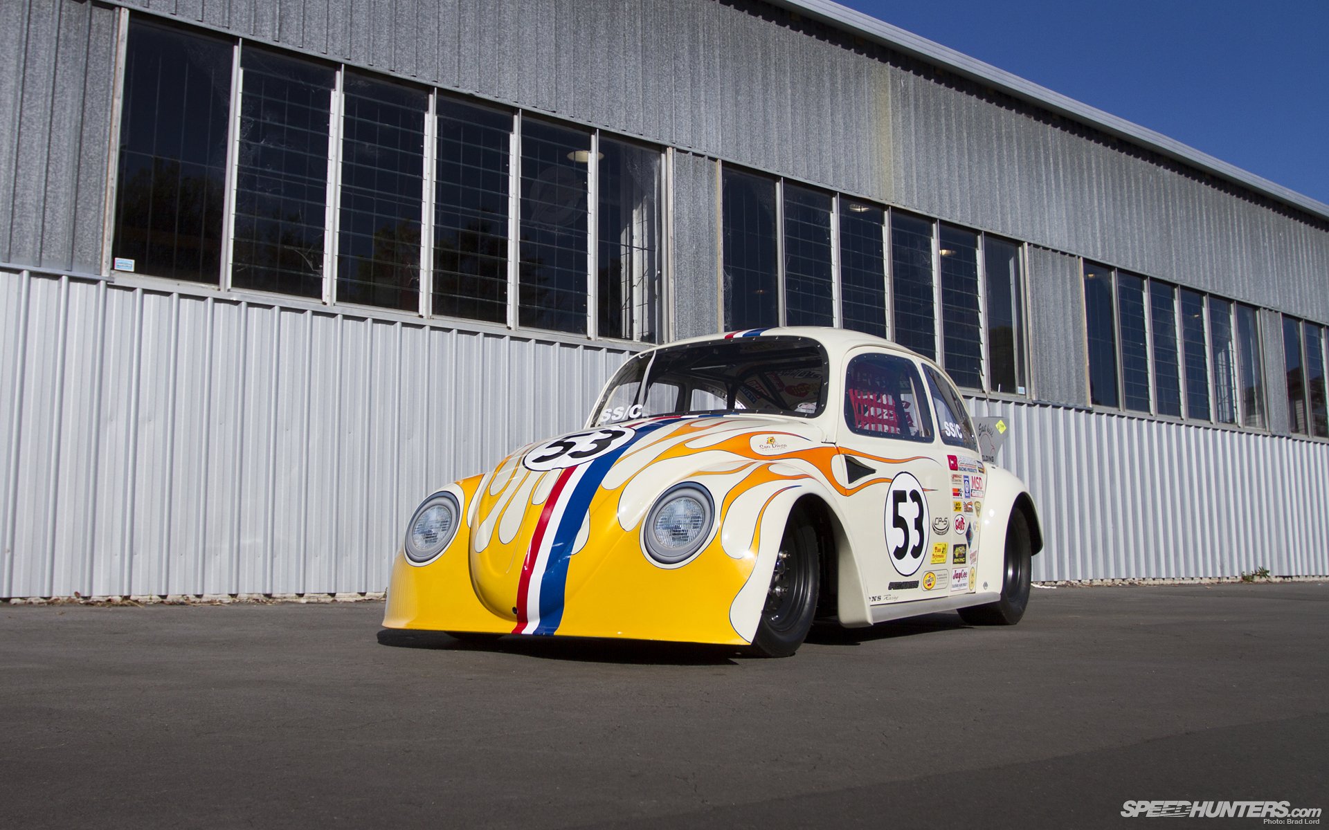 HD Volkswagen Beetle Racing Classic Wallpaper