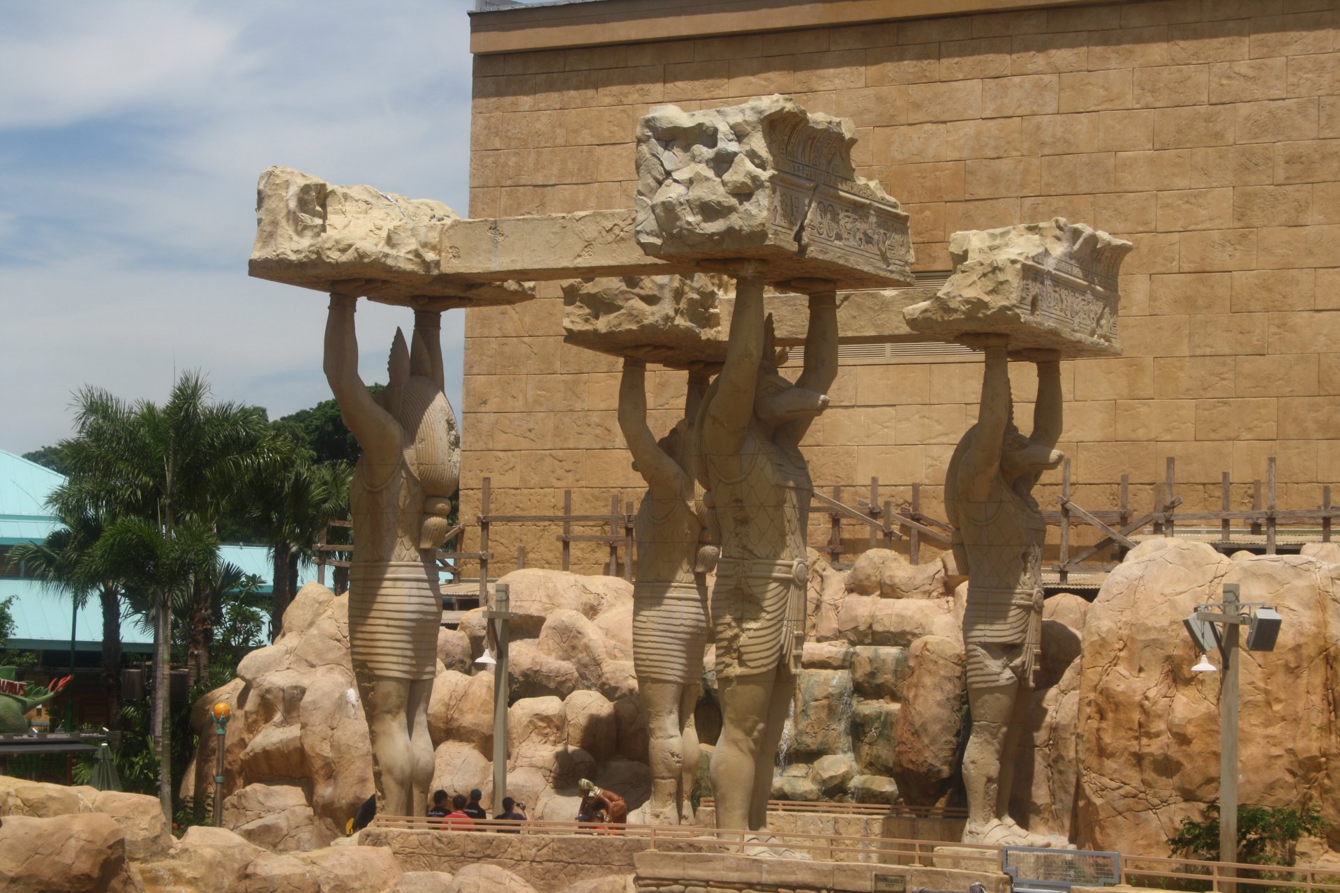 Man Made Statue 4k Ultra HD Wallpaper