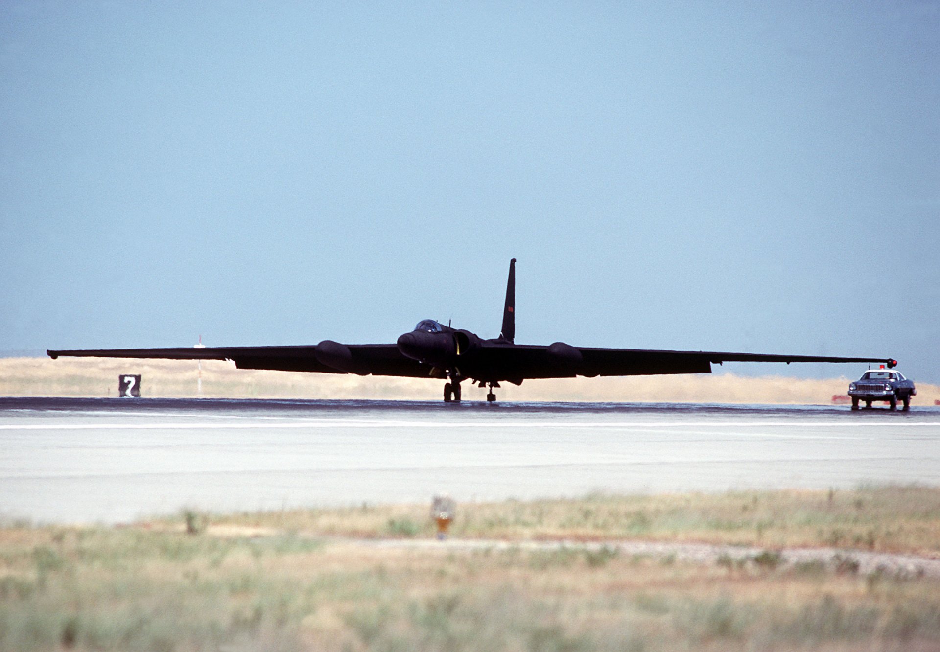 Lockheed U-2 Dragon Lady — Military 2K Quad HD Wallpaper