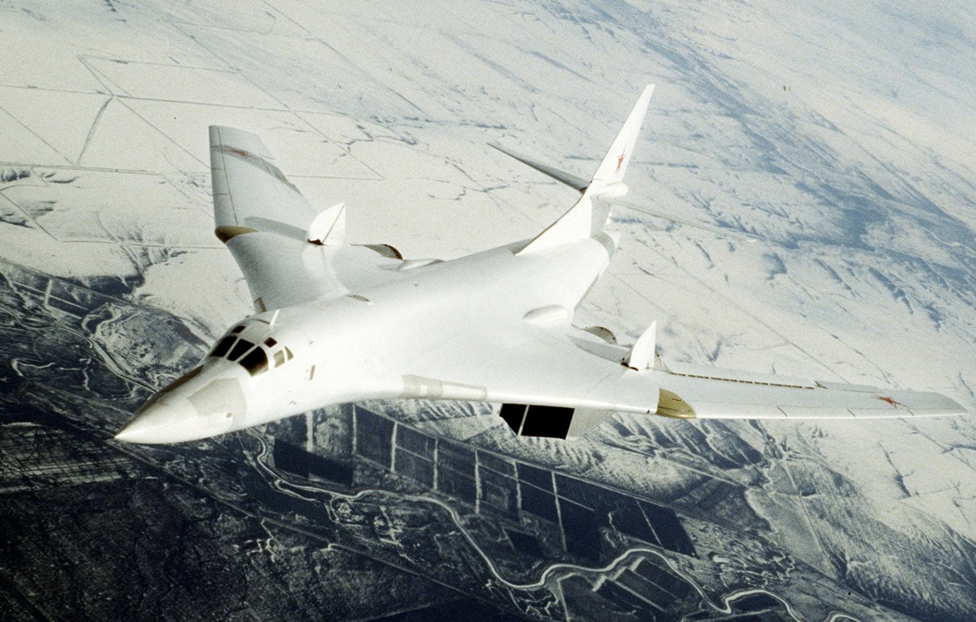 Download Military Tupolev Tu-160 HD Wallpaper Download Military Tupolev Tu-160 HD Wallpaper