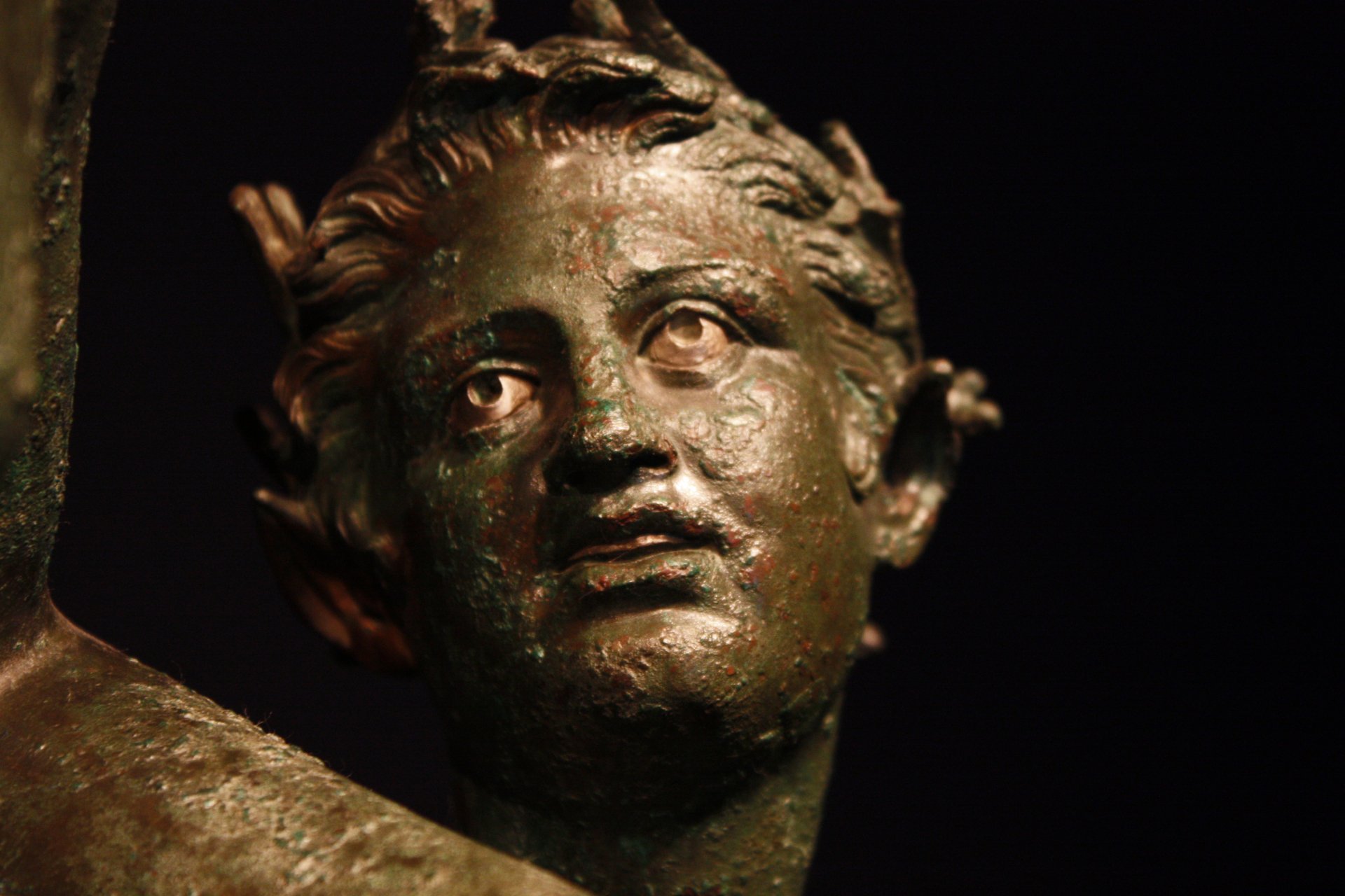 Download Man Made Statue 4k Ultra HD Wallpaper