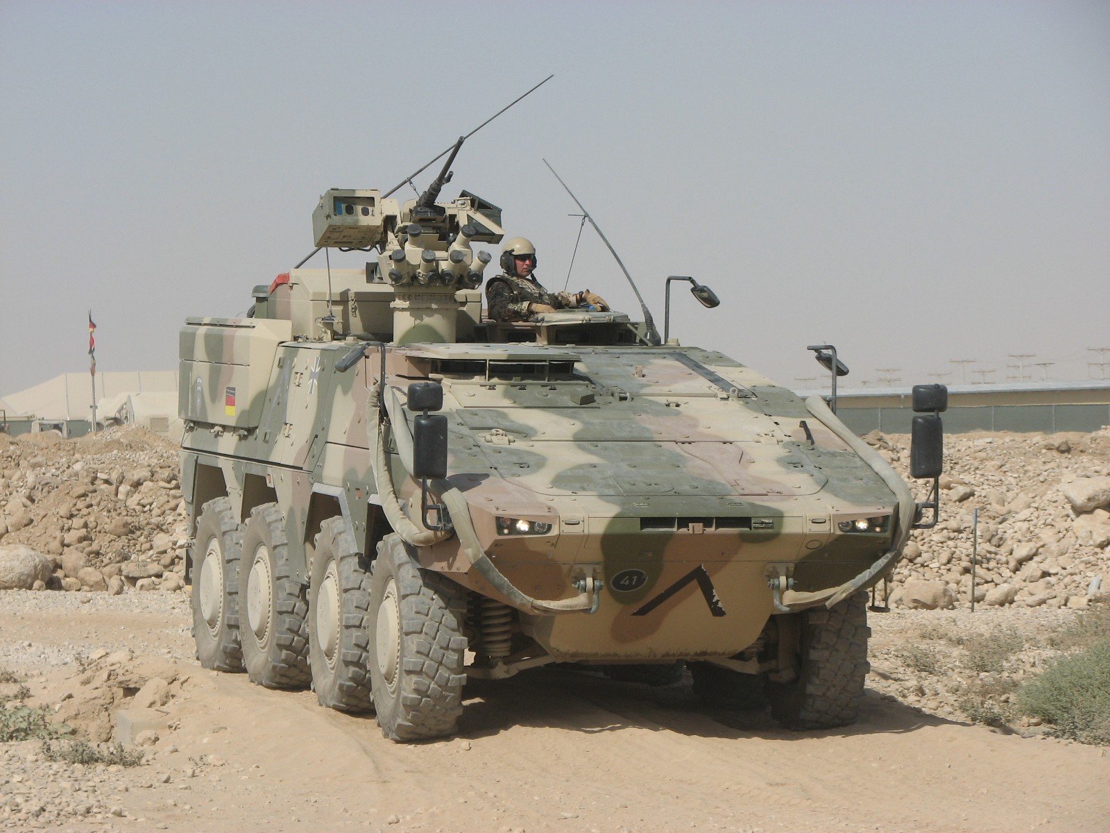 HD Military Armored Vehicle in Desert Terrain | 1600x1200 | Wallpaper Abyss