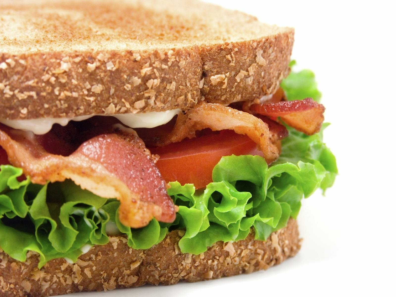 Crispy Bacon & Fresh Lettuce Sandwich – HD Food Wallpaper Delight