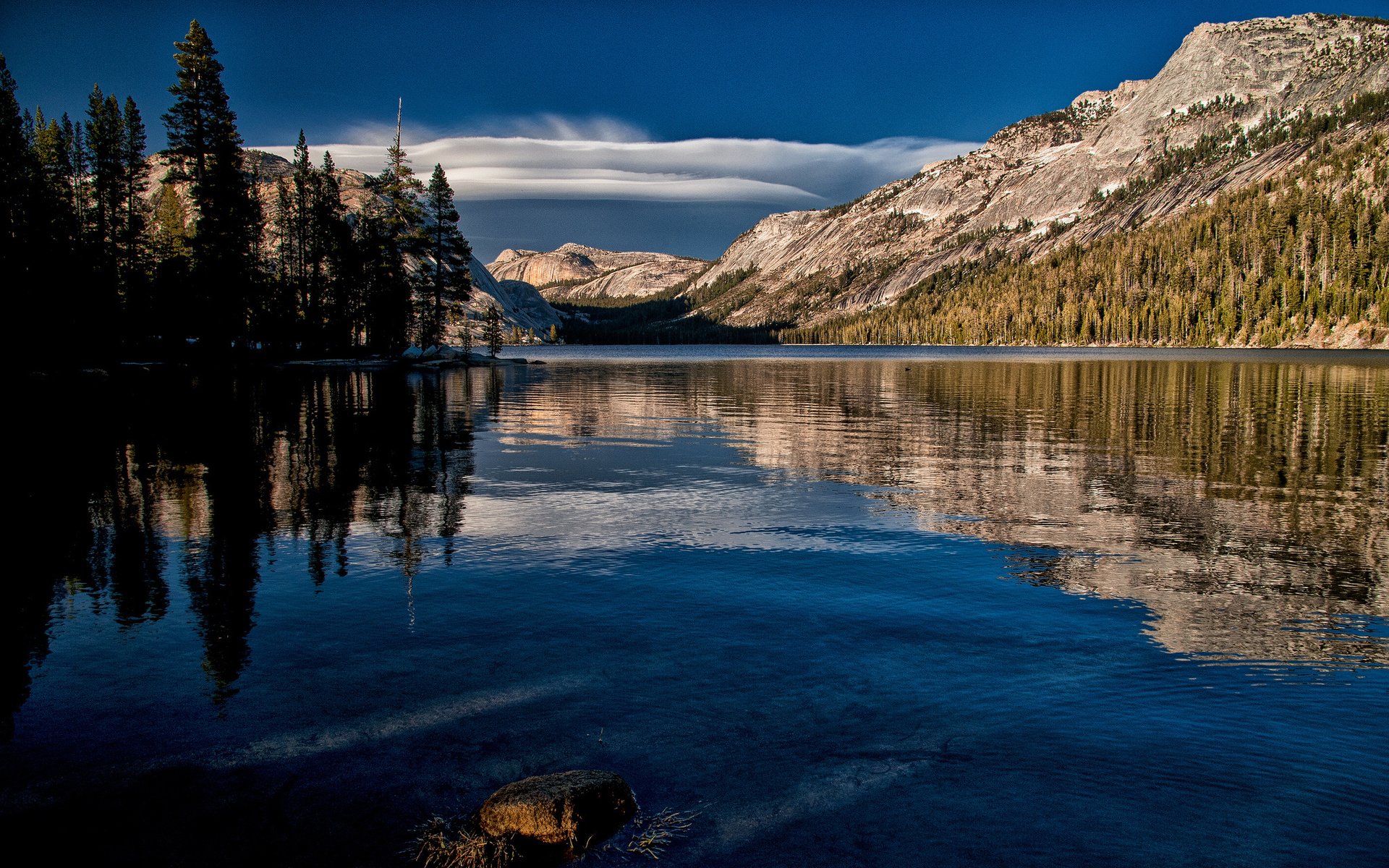 Download Nature Lake HD Wallpaper