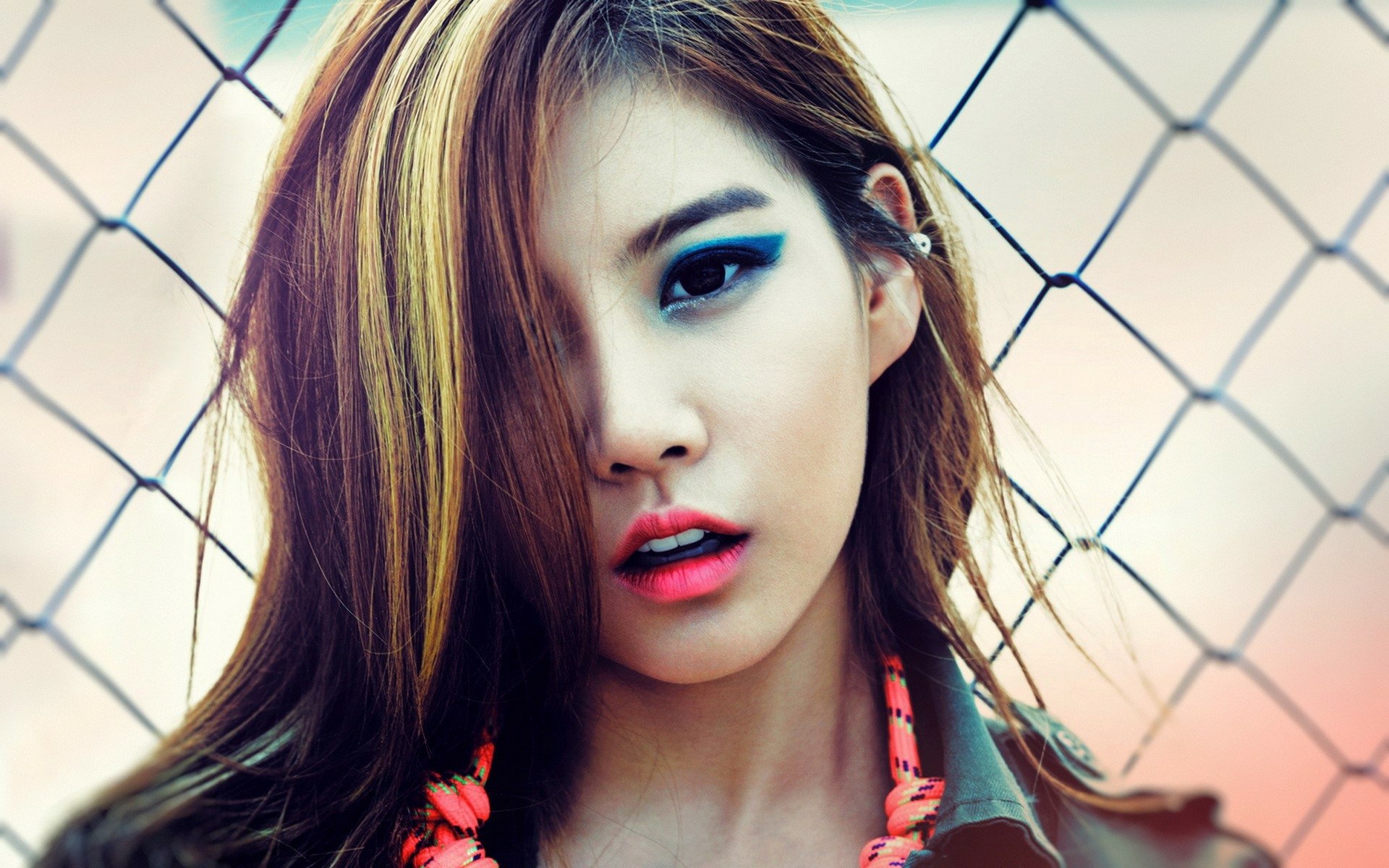 Elegant Model HD Wallpaper