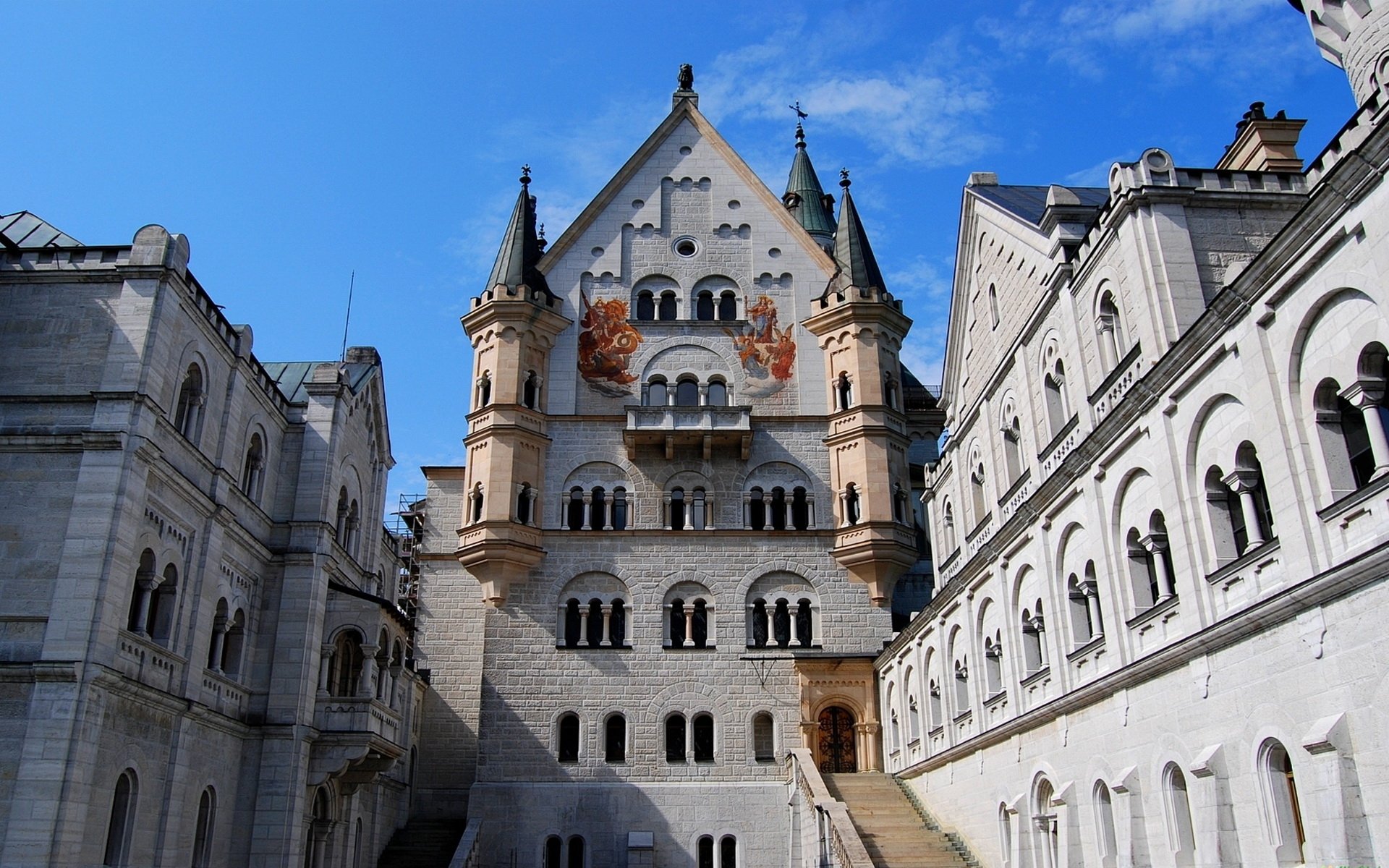 Neuschwanstein Castle Majesty – Stunning HD Man-Made Architectural Wonder