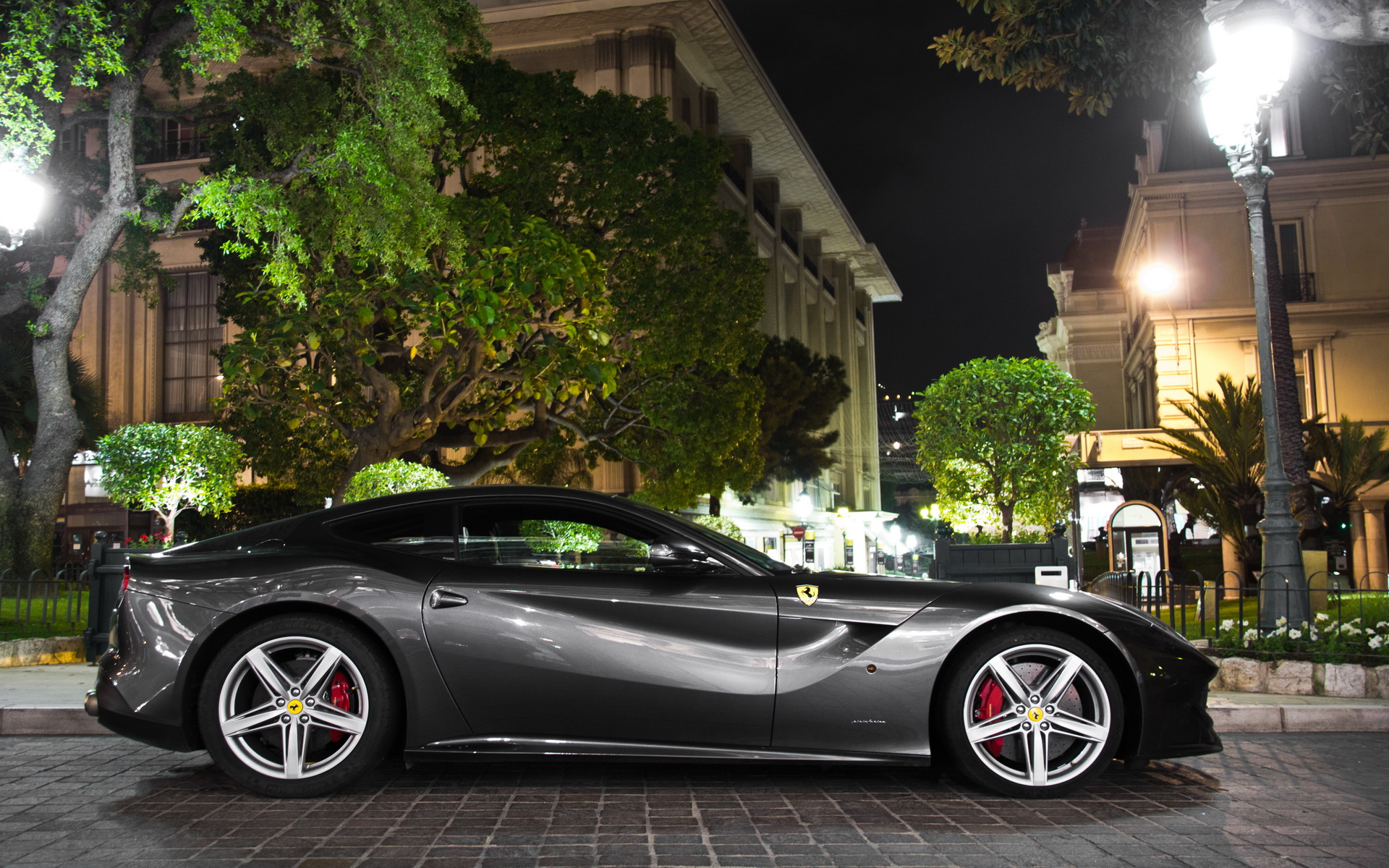 Download Vehicle Ferrari HD Wallpaper
