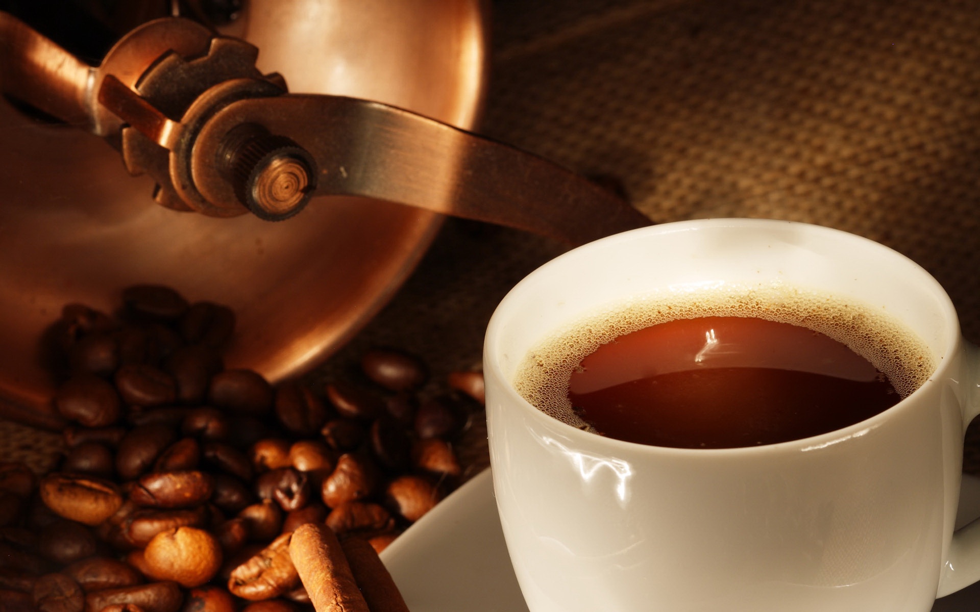 Rich Aroma: HD Coffee & Food Wallpaper