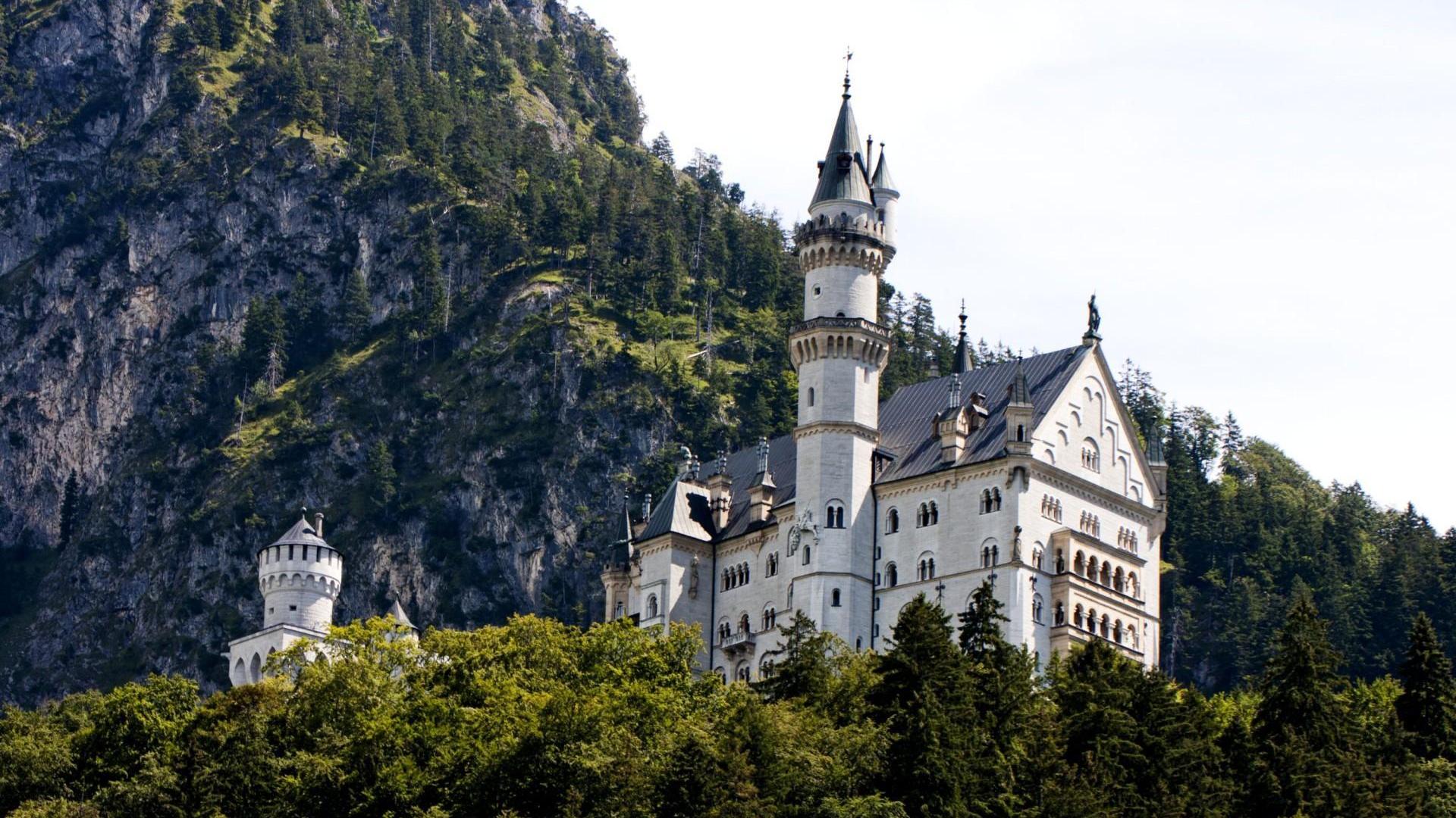 Fall Neuschwanstein Castle Wallpapers