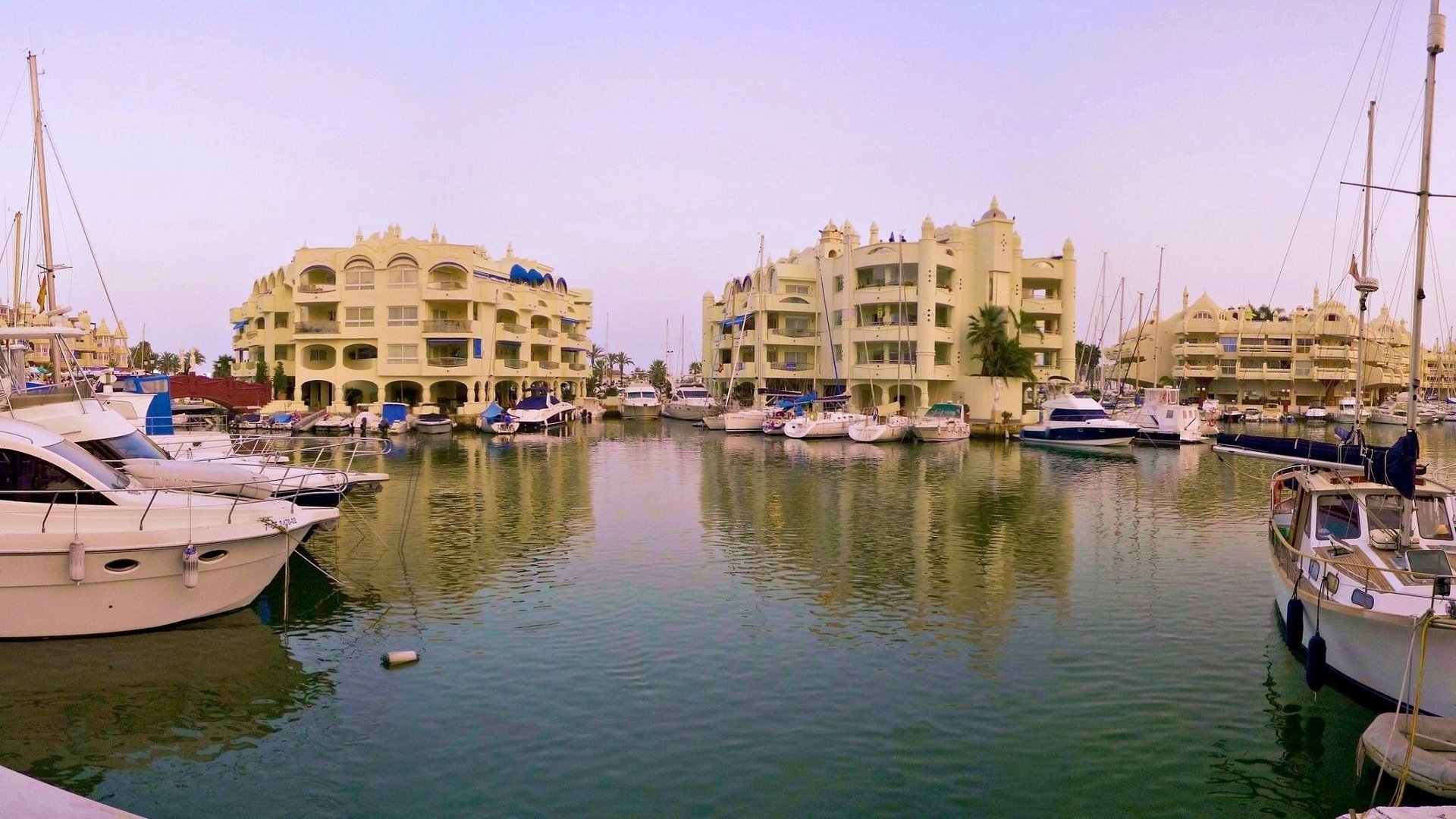 Download Man Made Harbor HD Wallpaper