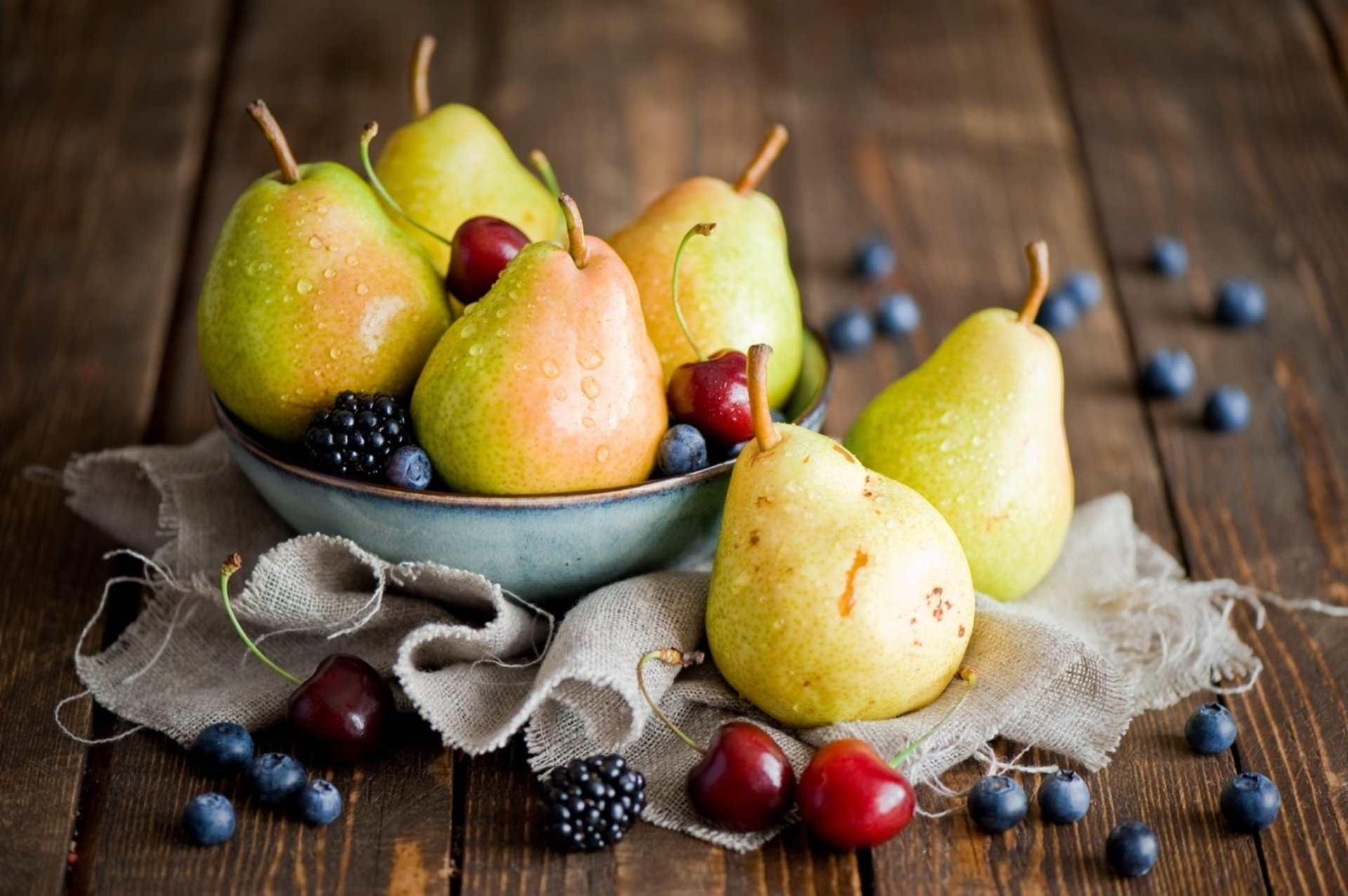Delicious Still Life: HD Wallpaper of Fresh Fruits | 1950x1296 ...