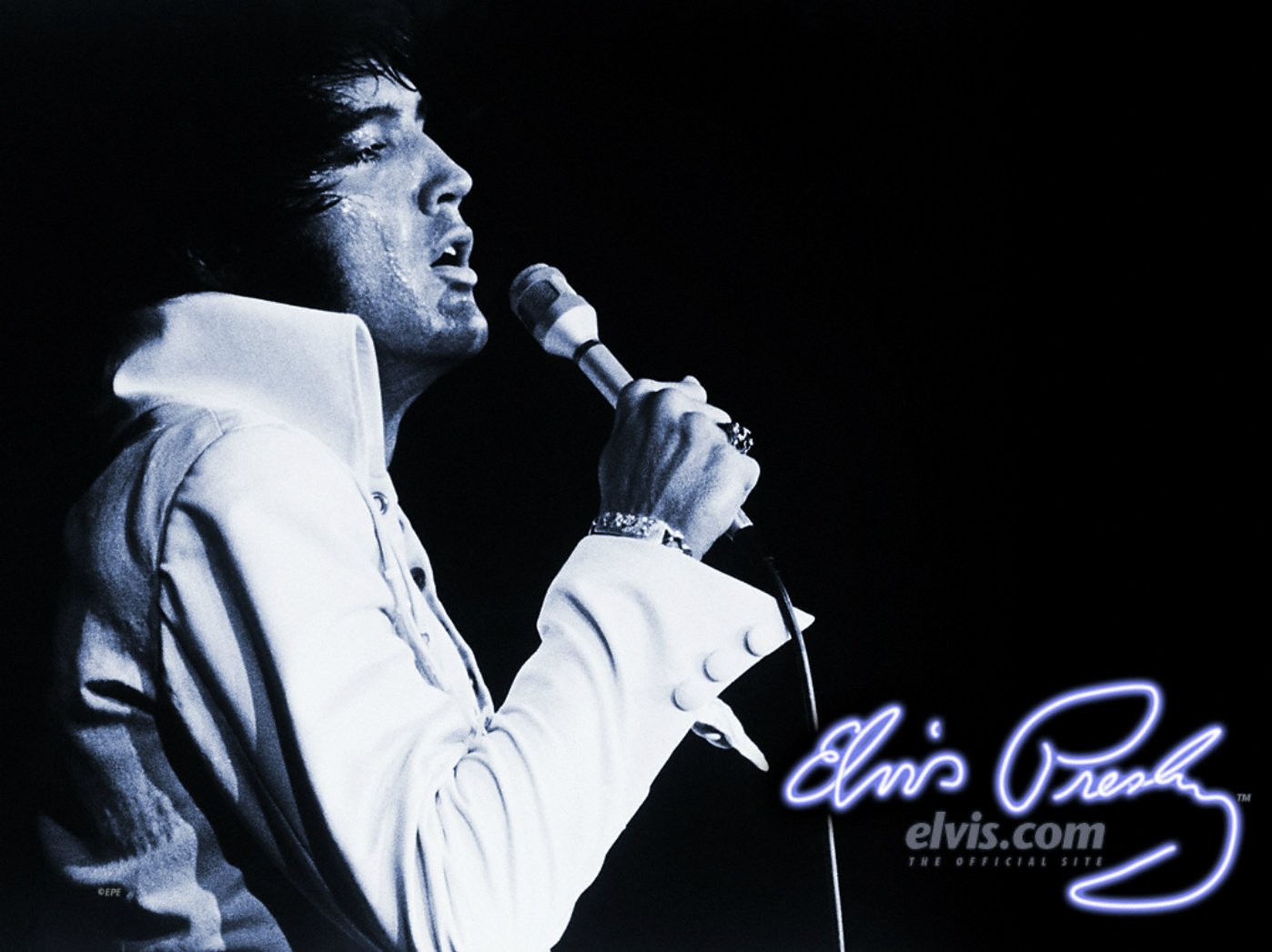 Elvis Presley HD Wallpaper: The King of Rock & Roll Live in Music