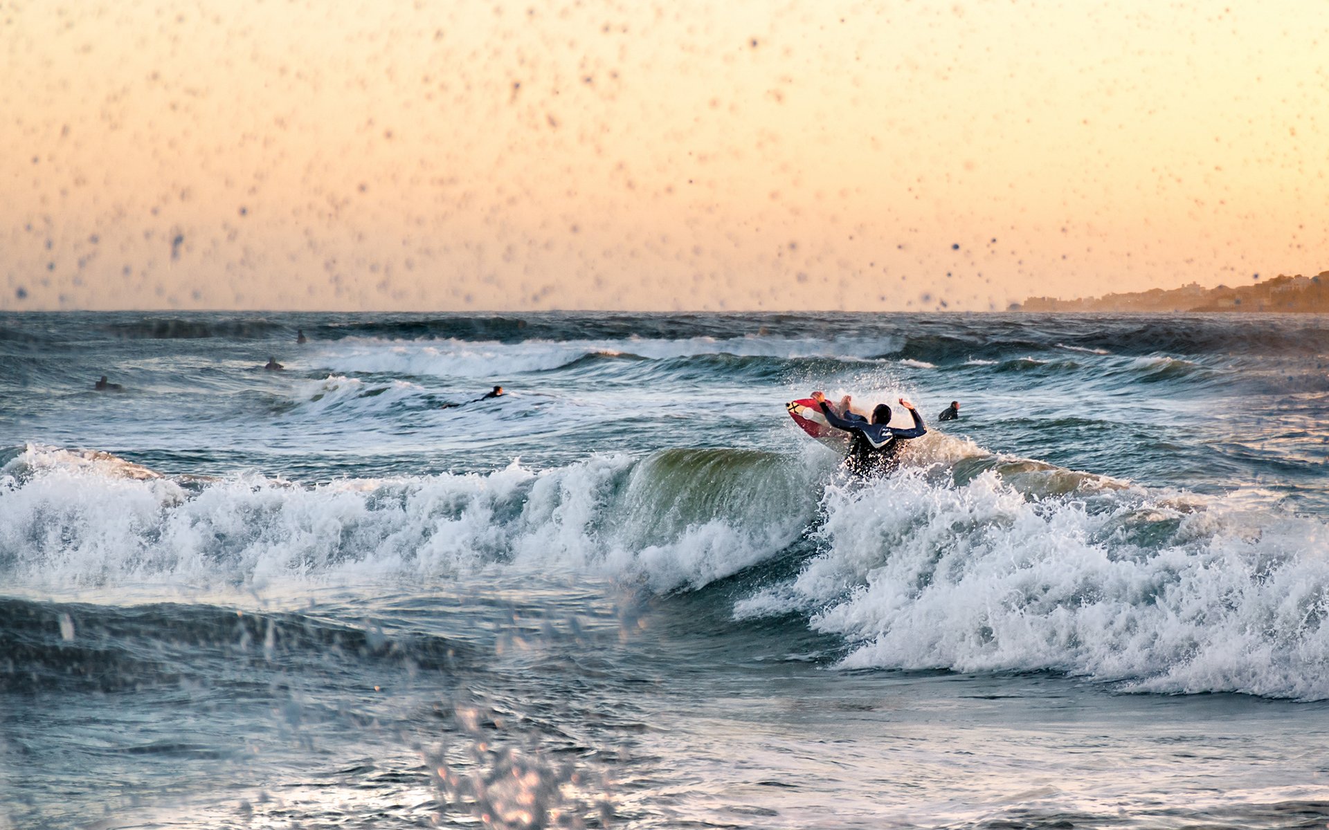 Download Surfing Sports HD Wallpaper