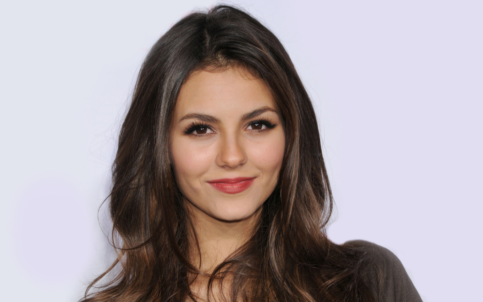 Stunning Victoria Justice HD Wallpaper