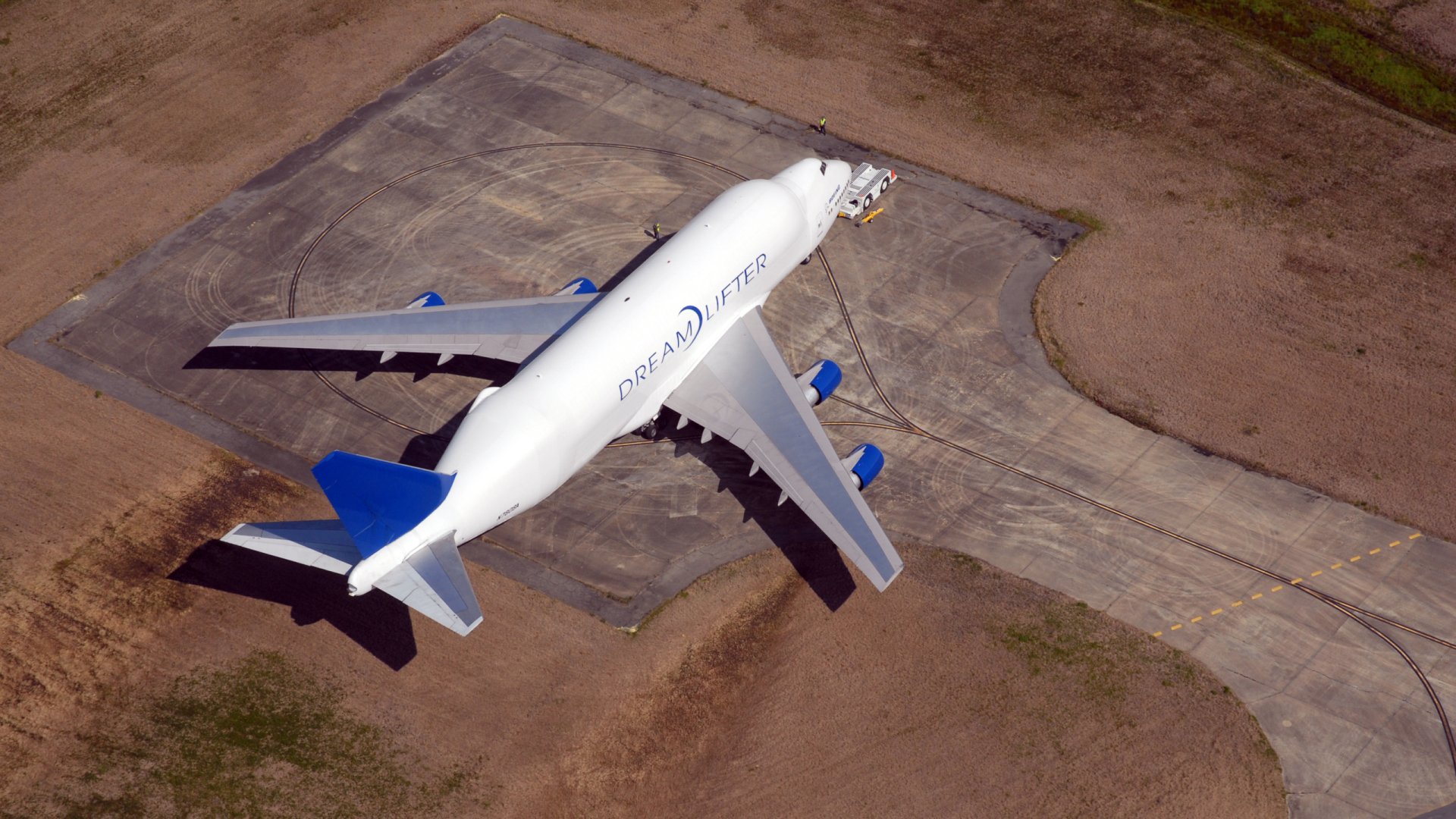Dreamlifter Aerial: Boeing 747 — 2K Quad HD Wallpaper