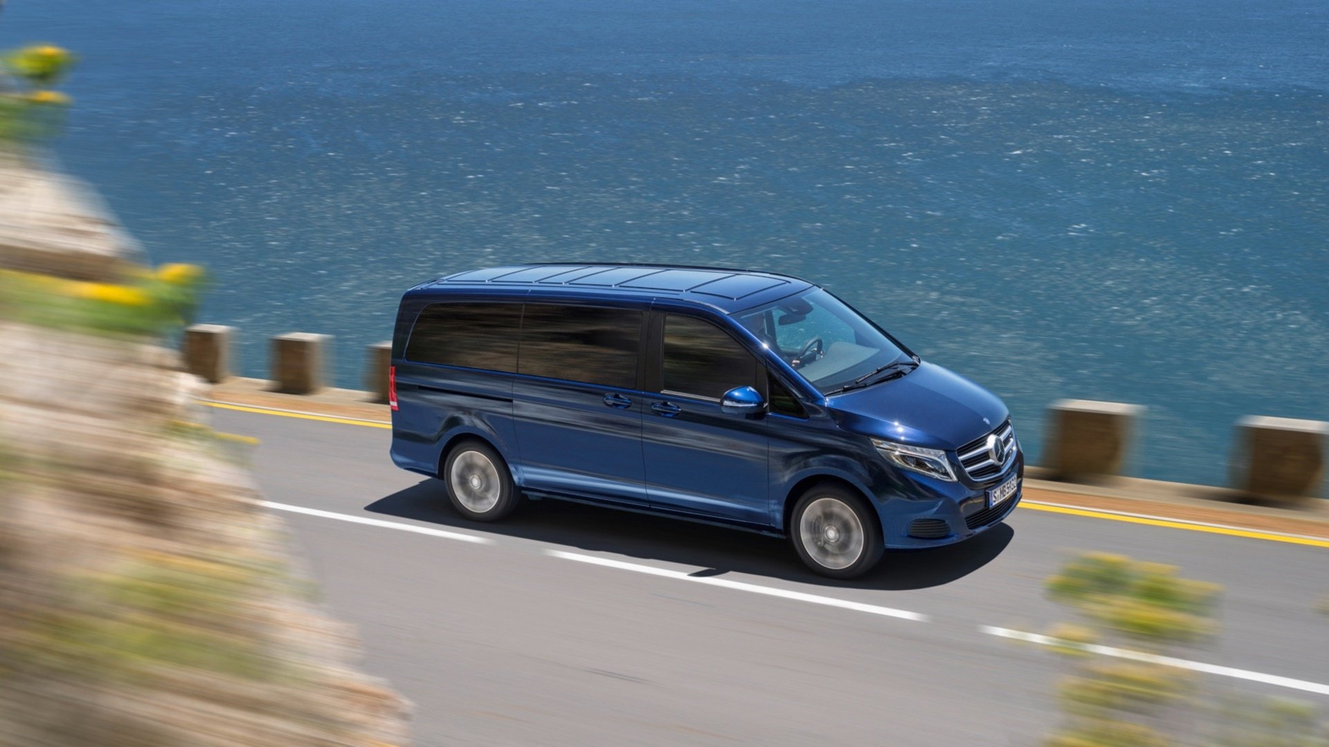 Download Vehicle Mercedes-Benz V-Class HD Wallpaper