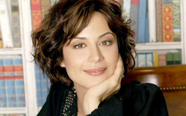 [10+] Catherine Bell Wallpapers