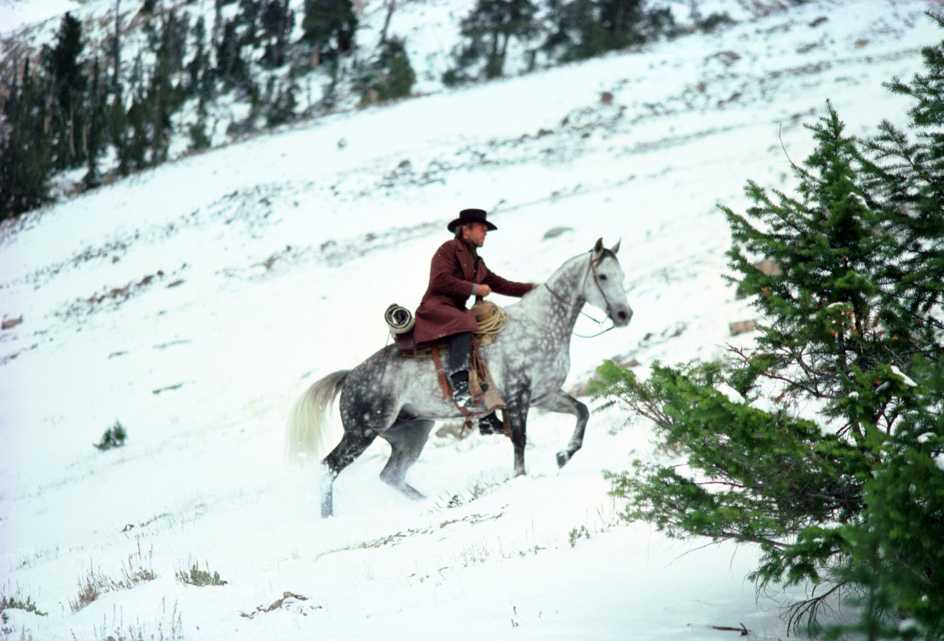 Pale Rider 4K Ultra HD: Legendary Western in Snow-Covered Wilderness