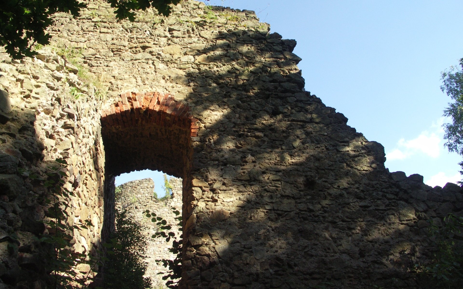 Download Man Made Cisy Castle HD Wallpaper