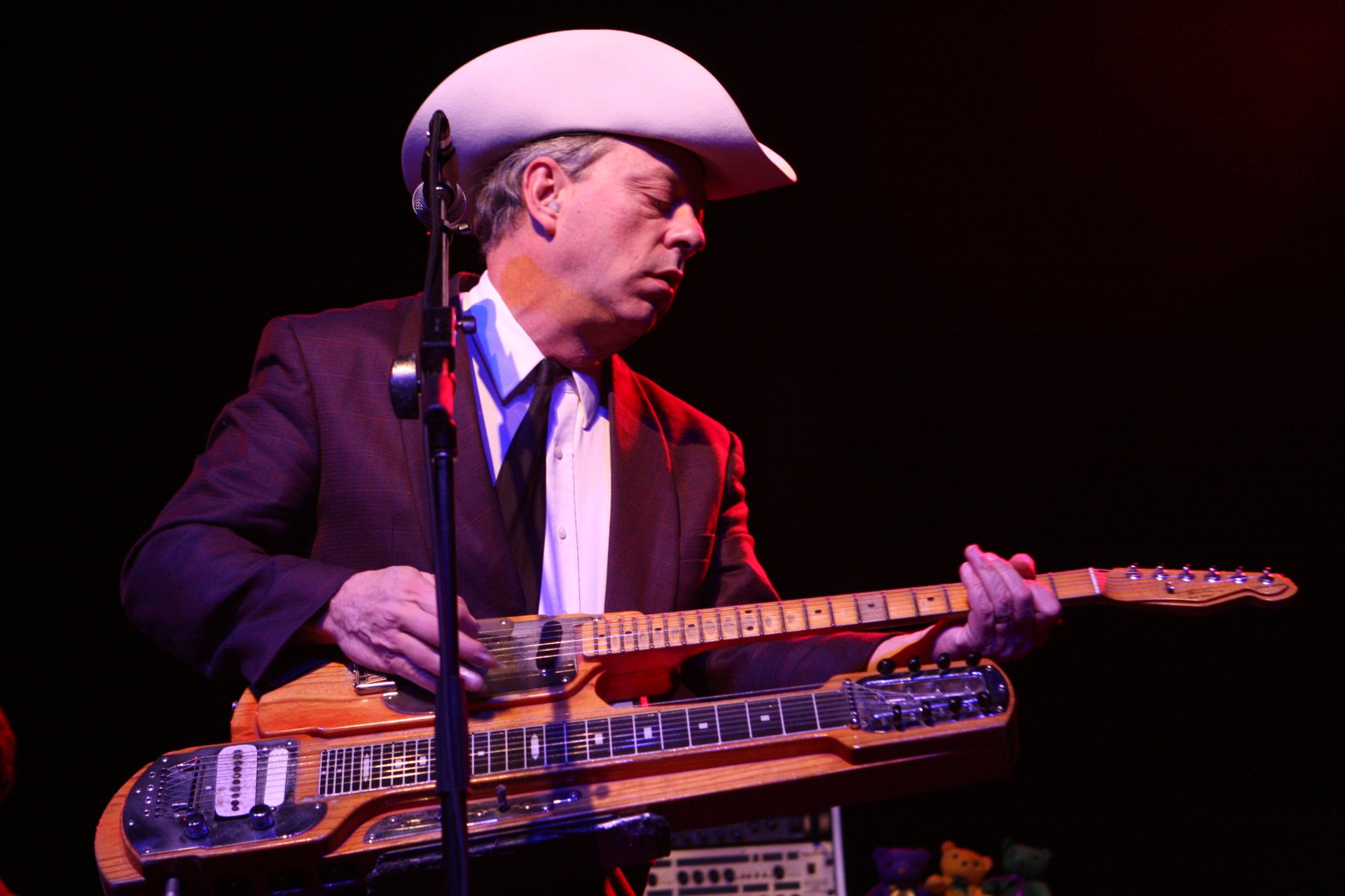 Download Music Junior Brown 4k Ultra HD Wallpaper