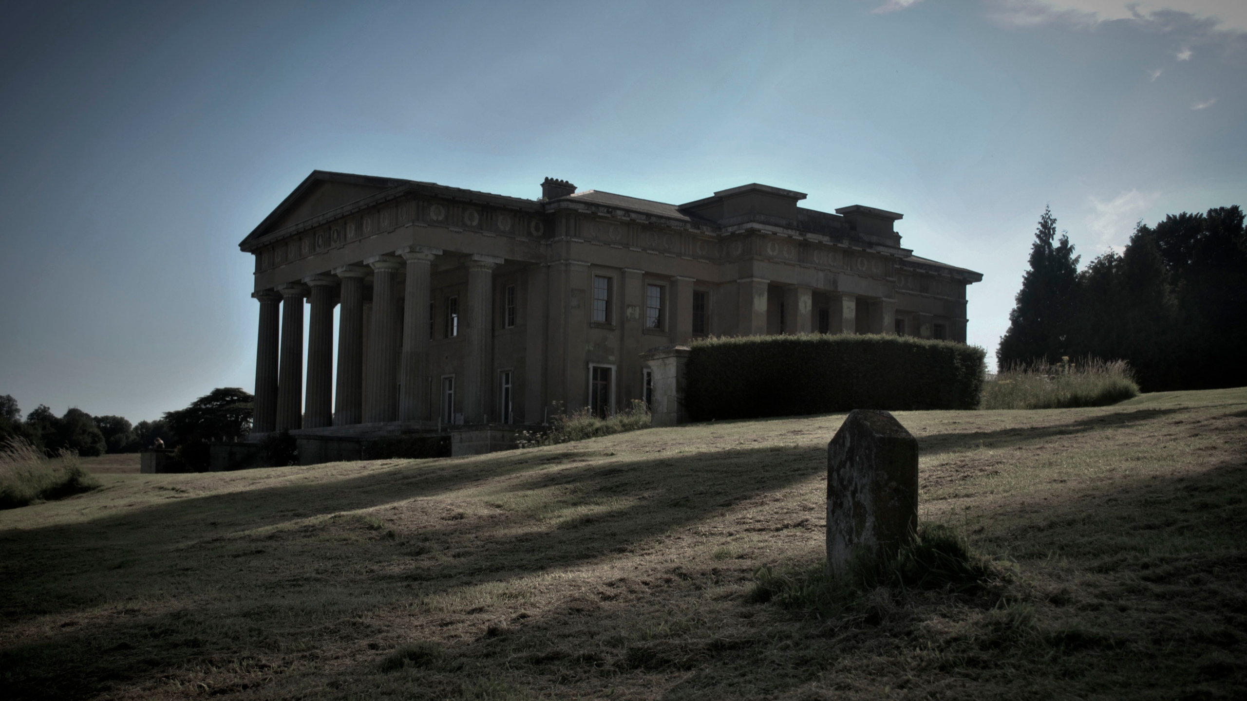 Download Man Made The Grange, Northington HD Wallpaper