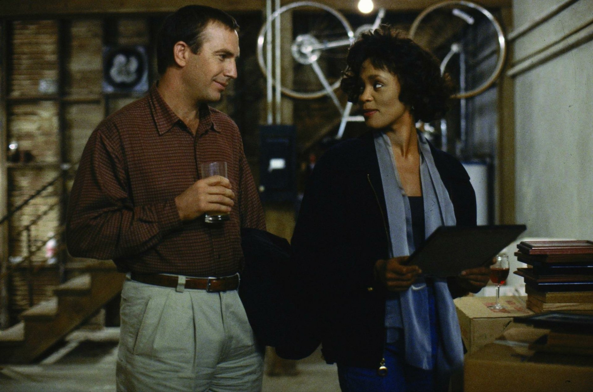 Download Movie The Bodyguard HD Wallpaper | 1998x1321 | Wallpaper Abyss