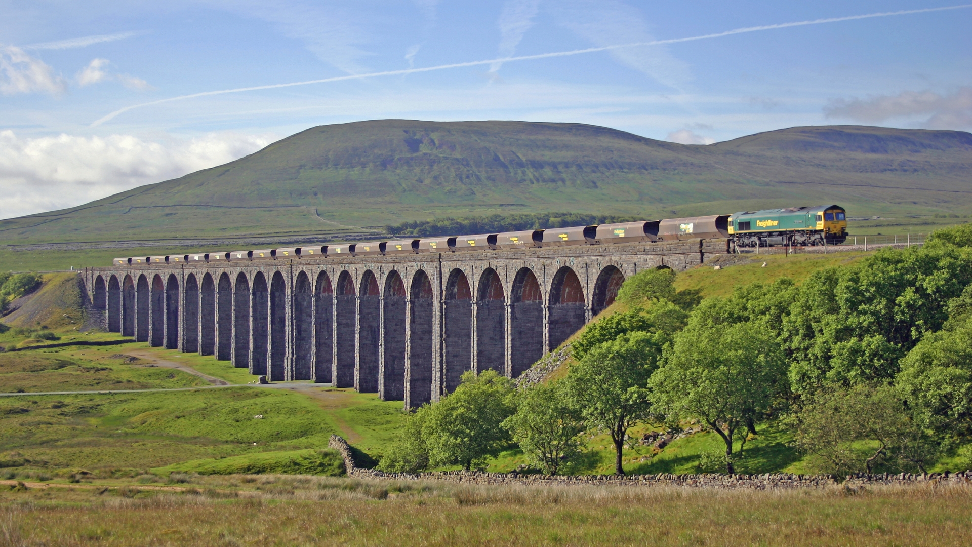 Download Man Made Ribblehead Viaduct HD Wallpaper