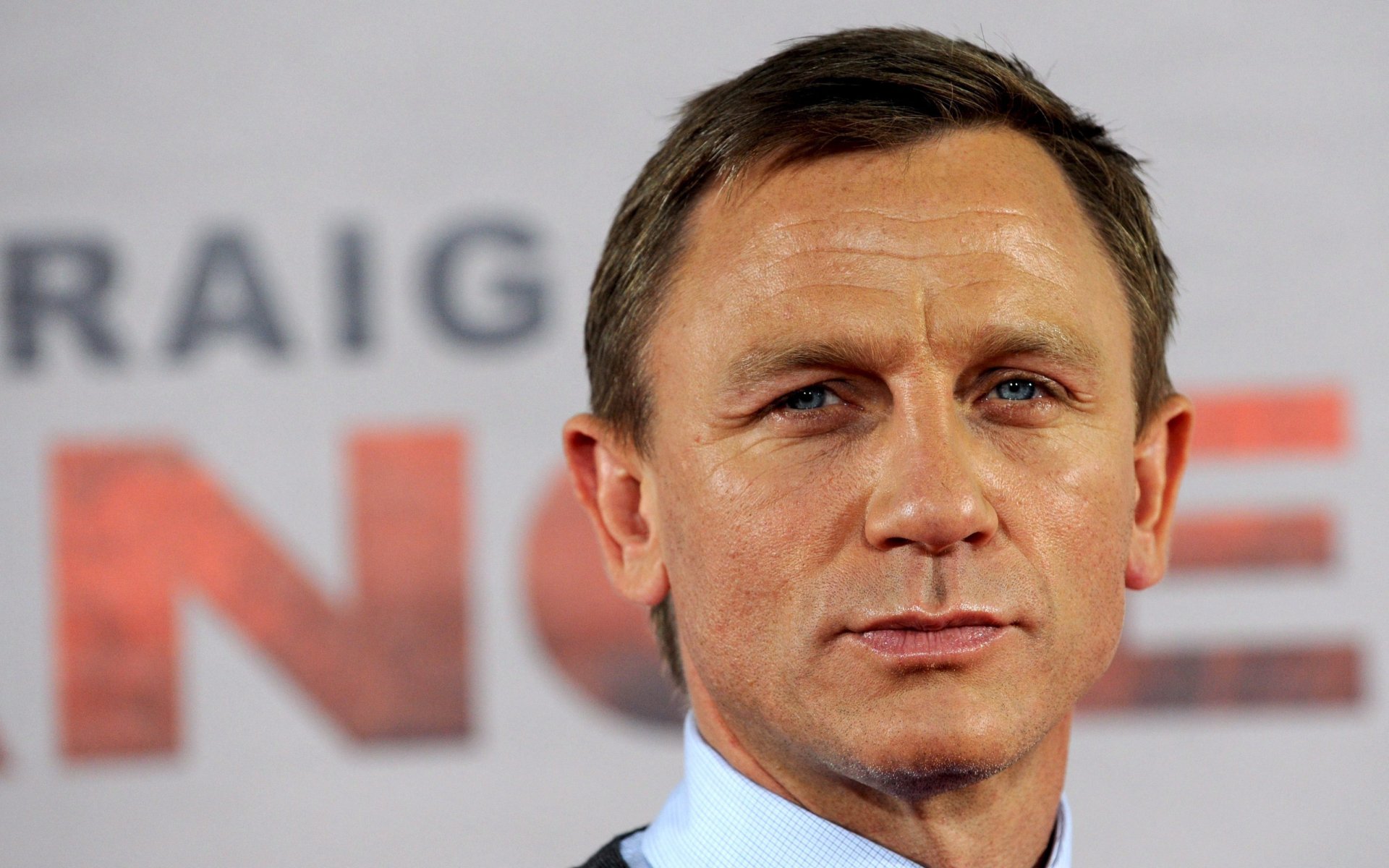 Download English Actor Celebrity Daniel Craig HD Wallpaper