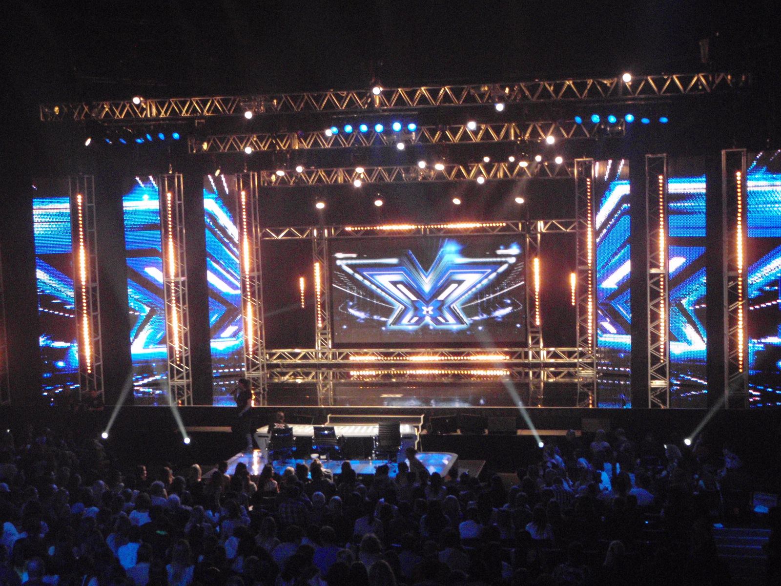 Download TV Show The X Factor Wallpaper