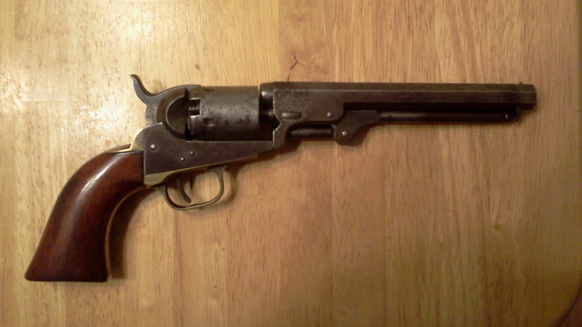 Download Man Made Revolver HD Wallpaper