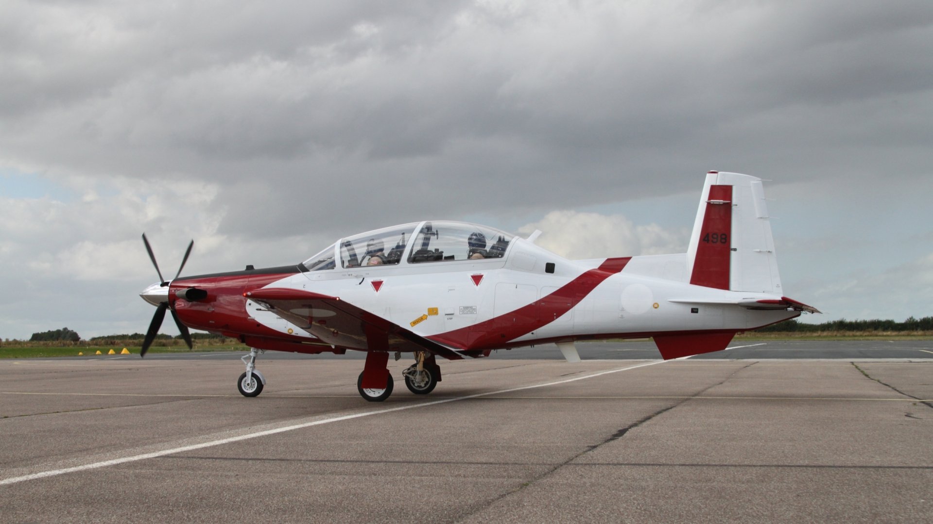 HD Military Beechcraft T-6 Texan II on Airfield