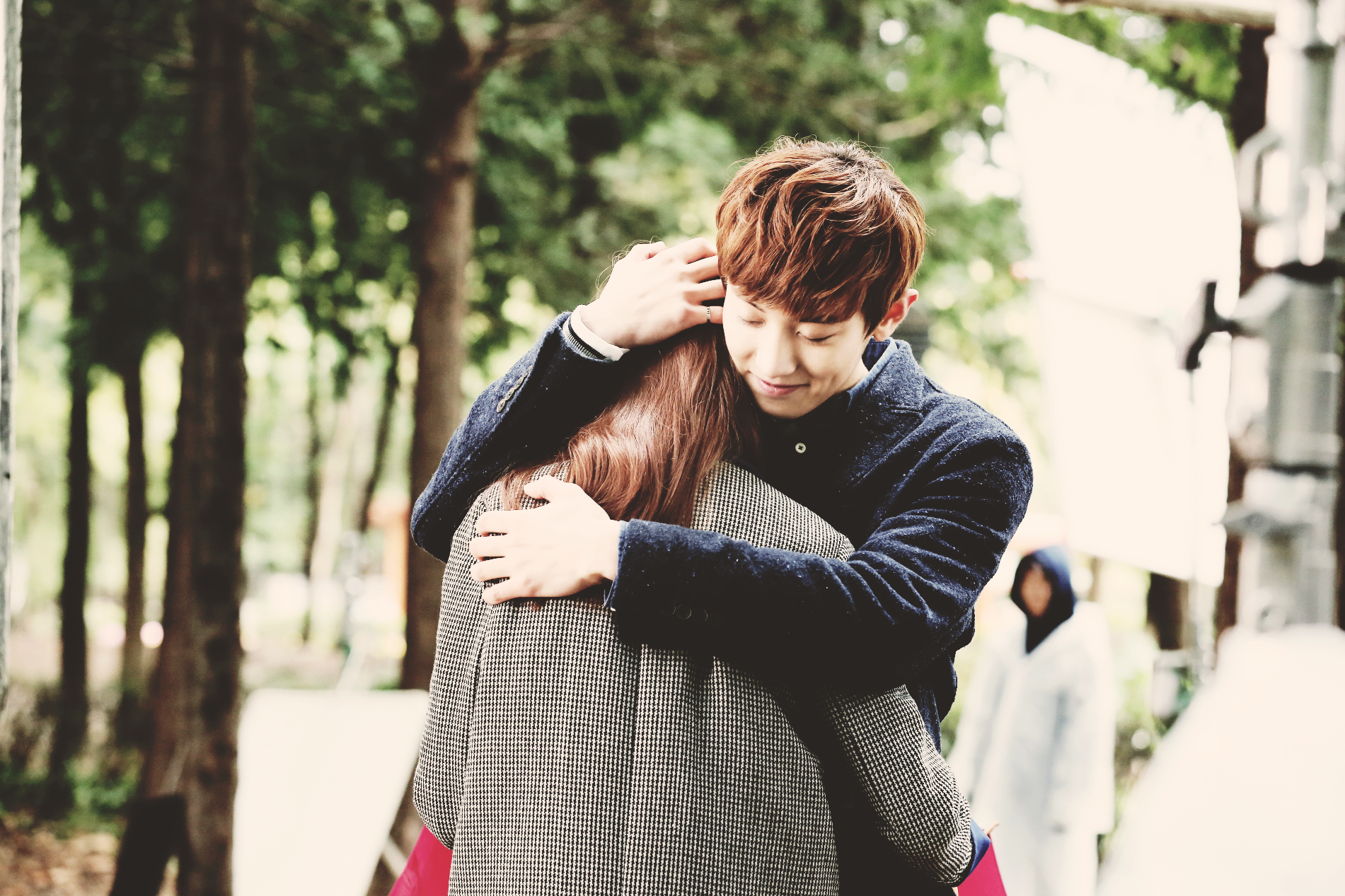 EXO Music Moment HD Wallpaper: Heartfelt Embrace in Harmony