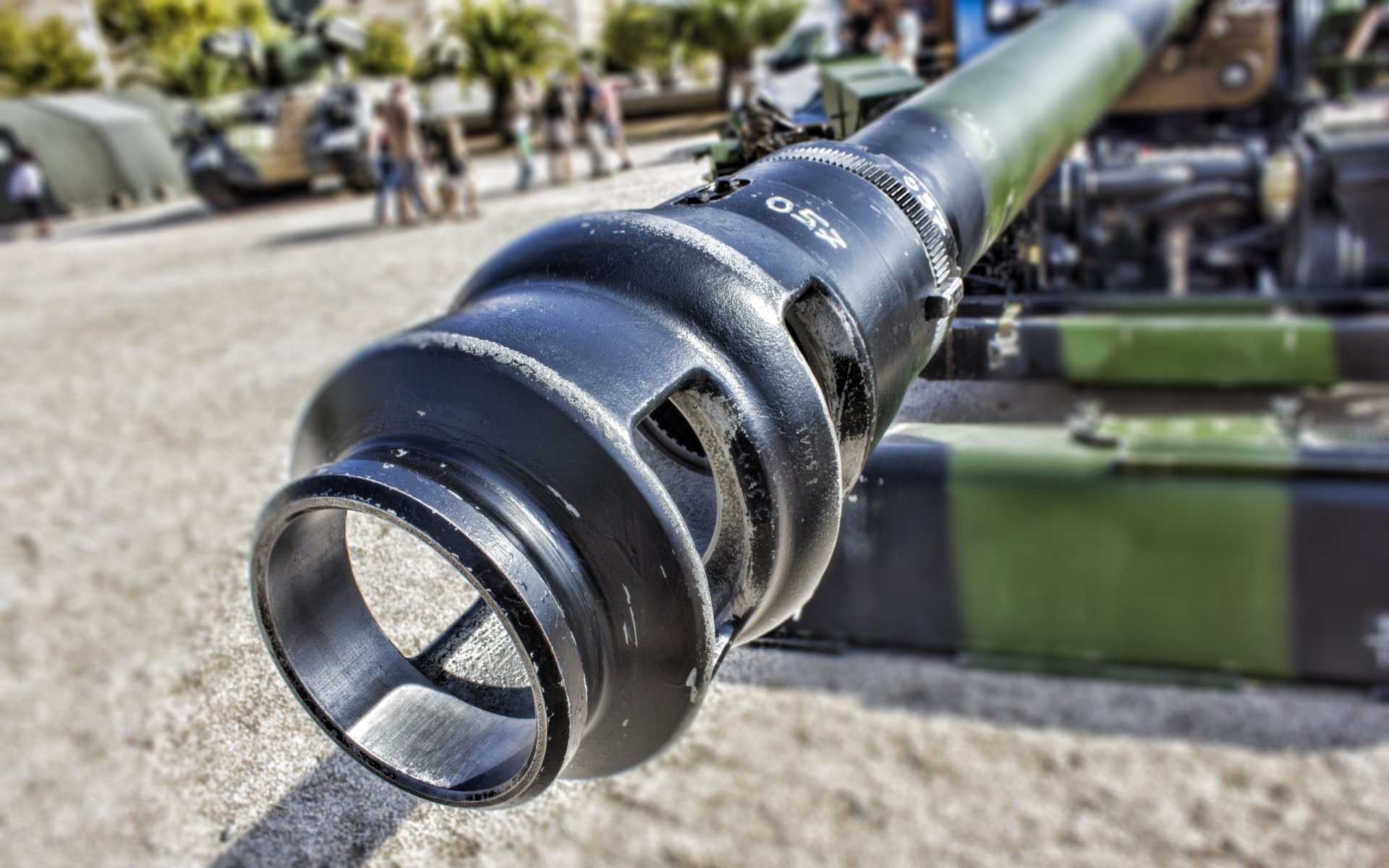 Download Military Artillery HD Wallpaper